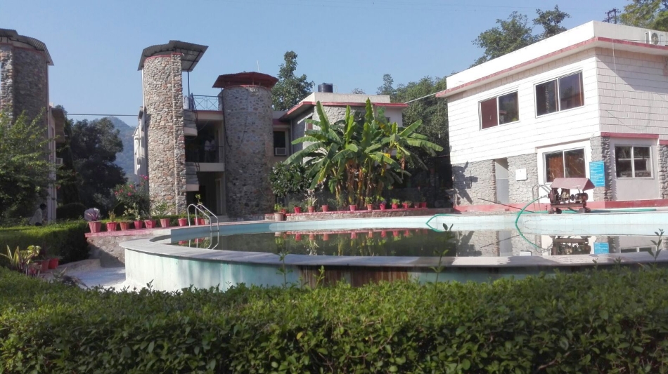 Hotel Hilltone, Mount Abu ( Best Price on Hotel Hilltone )