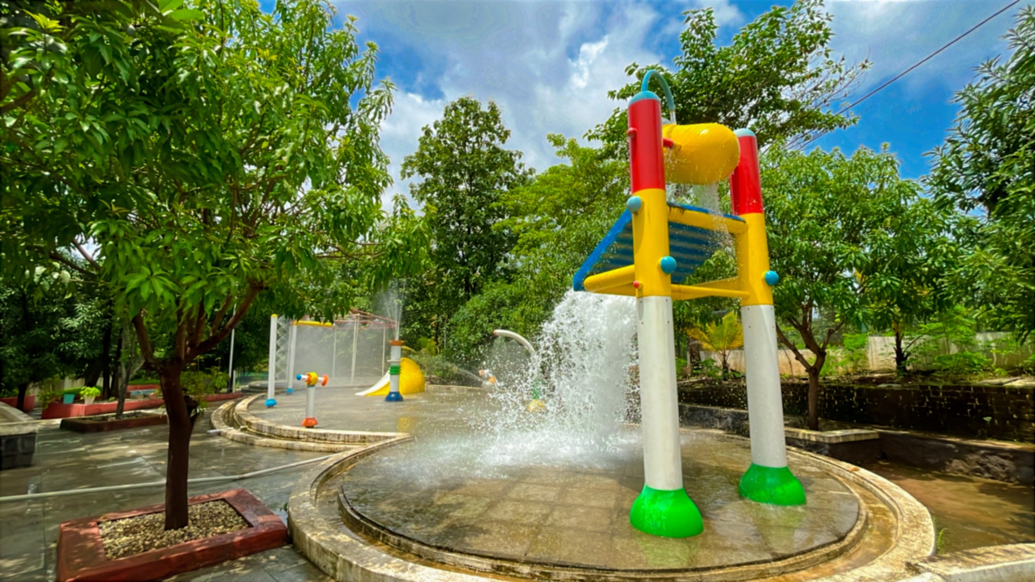 Rustic River Resort 𝗕𝗢𝗢𝗞 Wada Resort