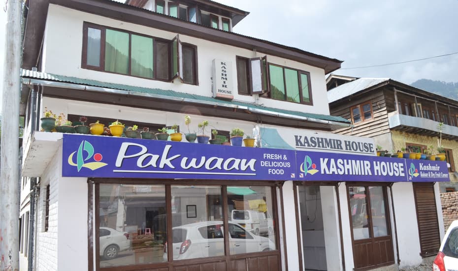 Kashmir House Pahalgam Best Rates on Pahalgam Hotel Deals, Reviews & Photos