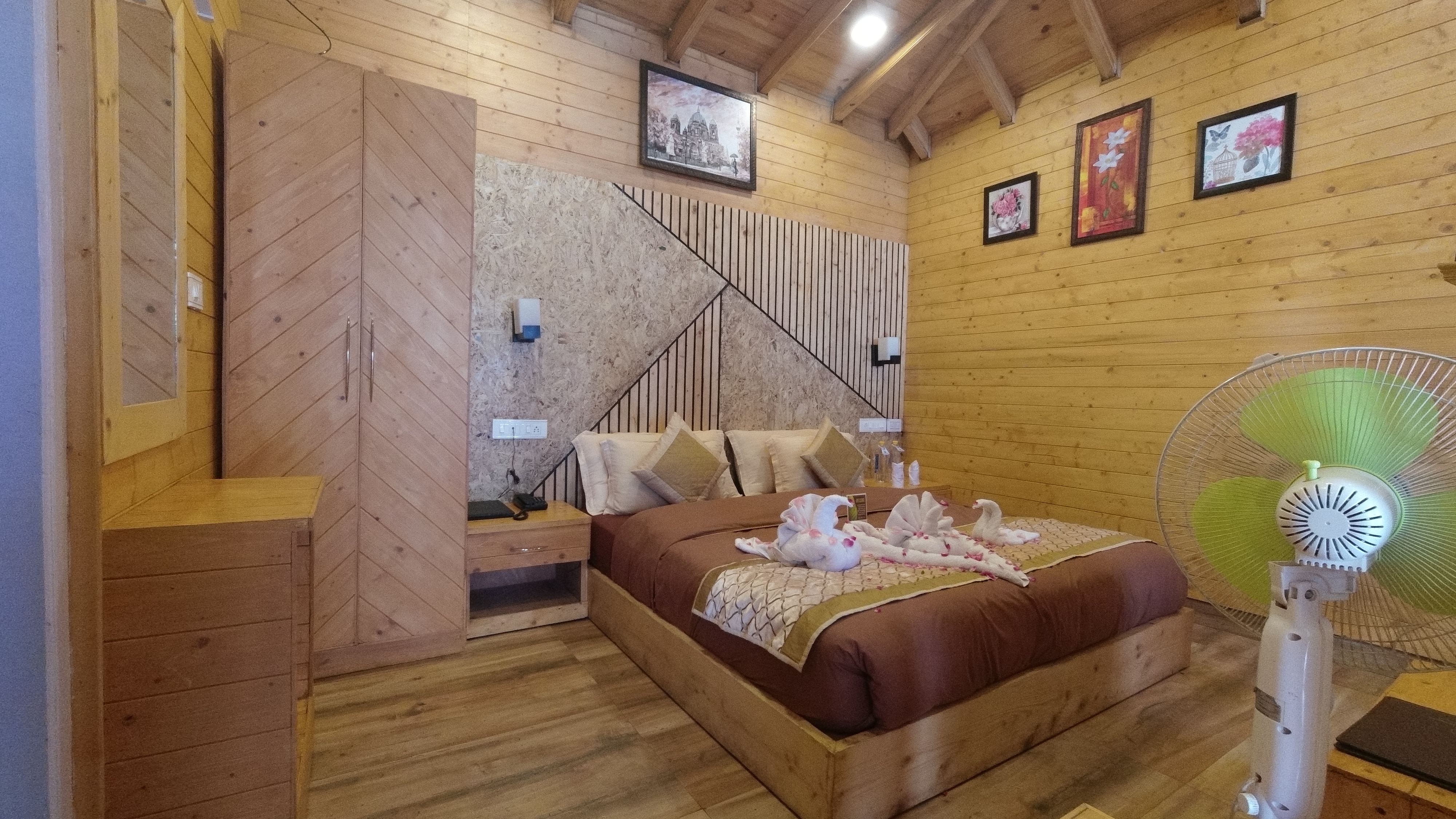 Rooftop Cottages | Rooms & Restaurant | Pangot Cottage BOOK @ ₹1