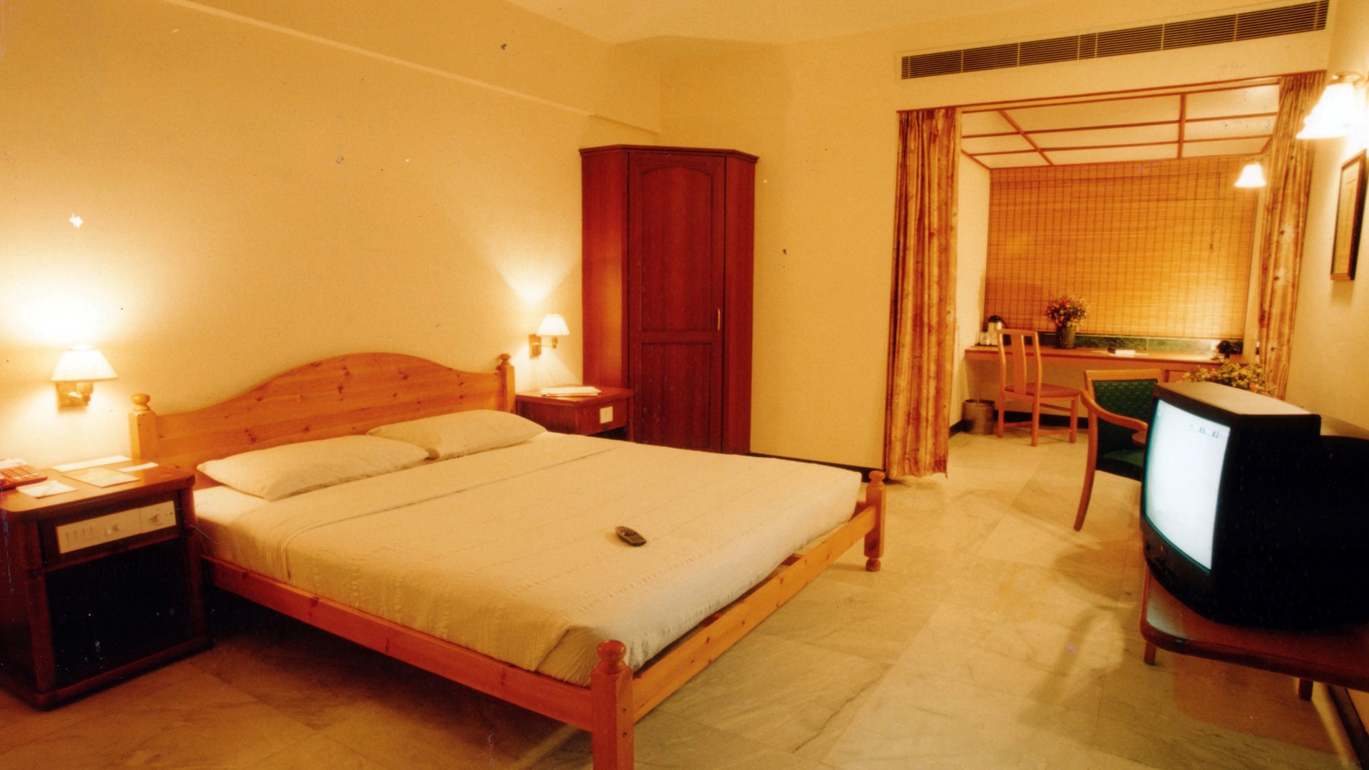 Bell Hotel 𝗕𝗢𝗢𝗞 Sivakasi Hotel 𝘄𝗶𝘁𝗵 𝗙𝗥𝗘𝗘 𝗖𝗮𝗻𝗰𝗲𝗹𝗹𝗮𝘁𝗶𝗼𝗻