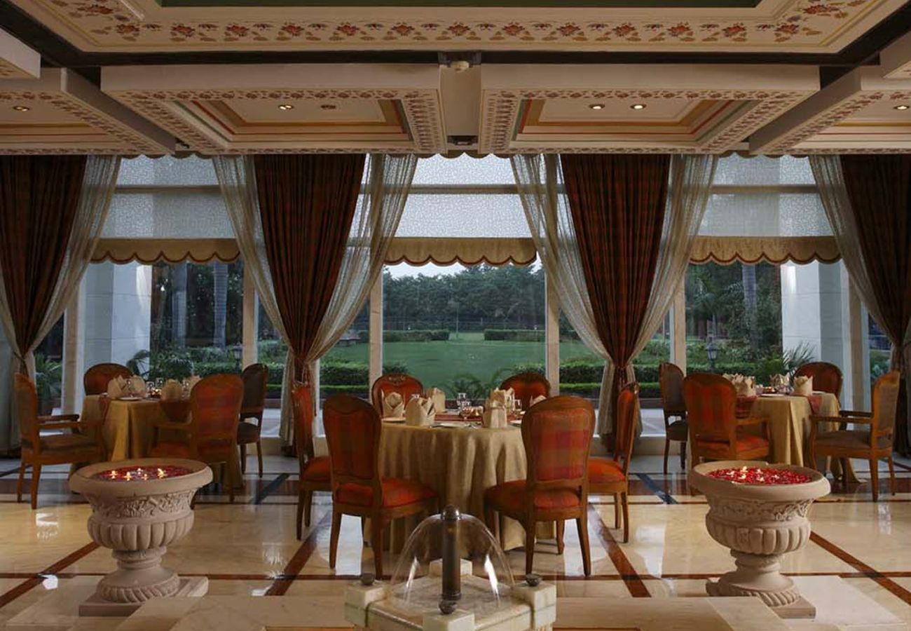 Jaypee Palace Hotel & Convention Centre Agra Hotel Price, Address & Reviews