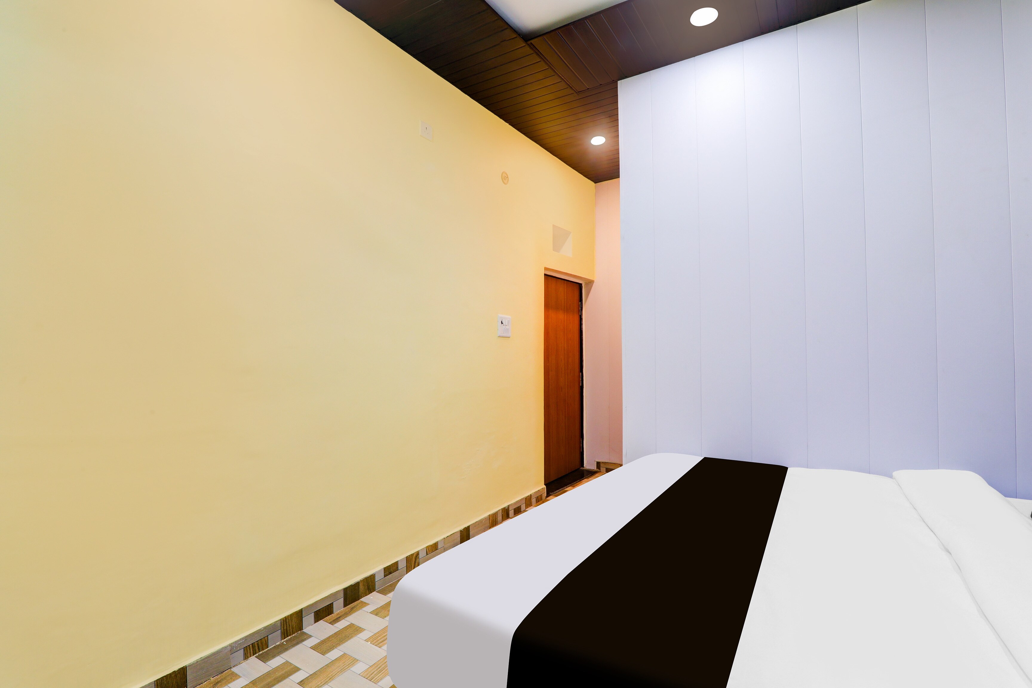 Hotel O Kiran Home Stay Hotel Varanasi - Reviews, Photos & Offer