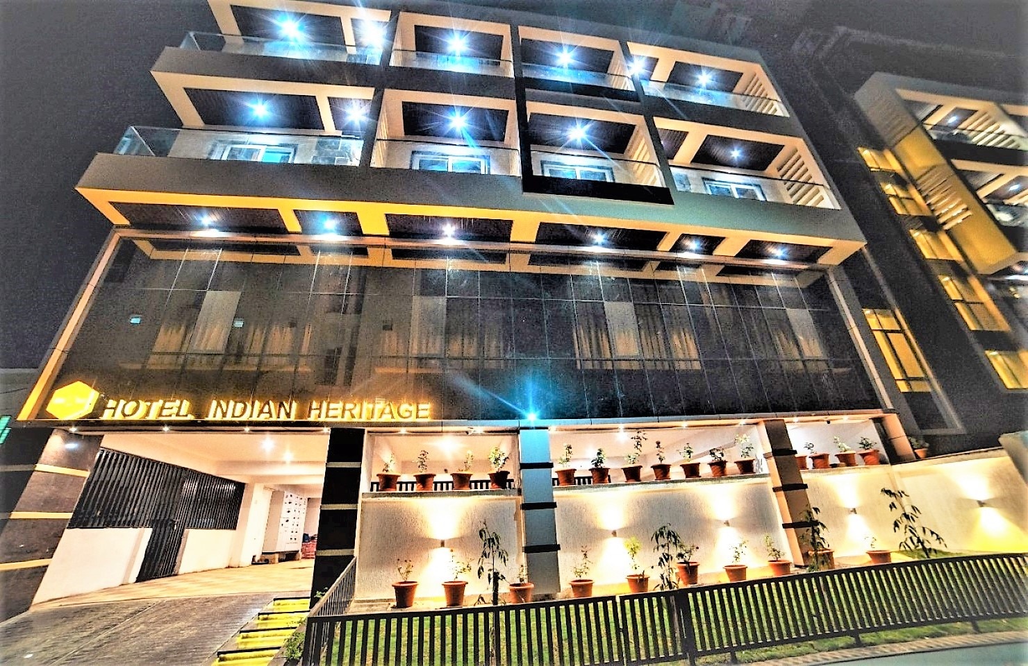 Hotel Babylon International Best Rates on Raipur, Chhattisgarh Hotel ...