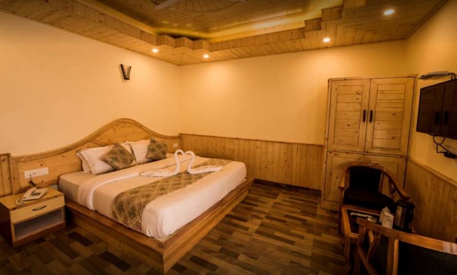 Snow Villa Manali Hotel Price, Address & Reviews