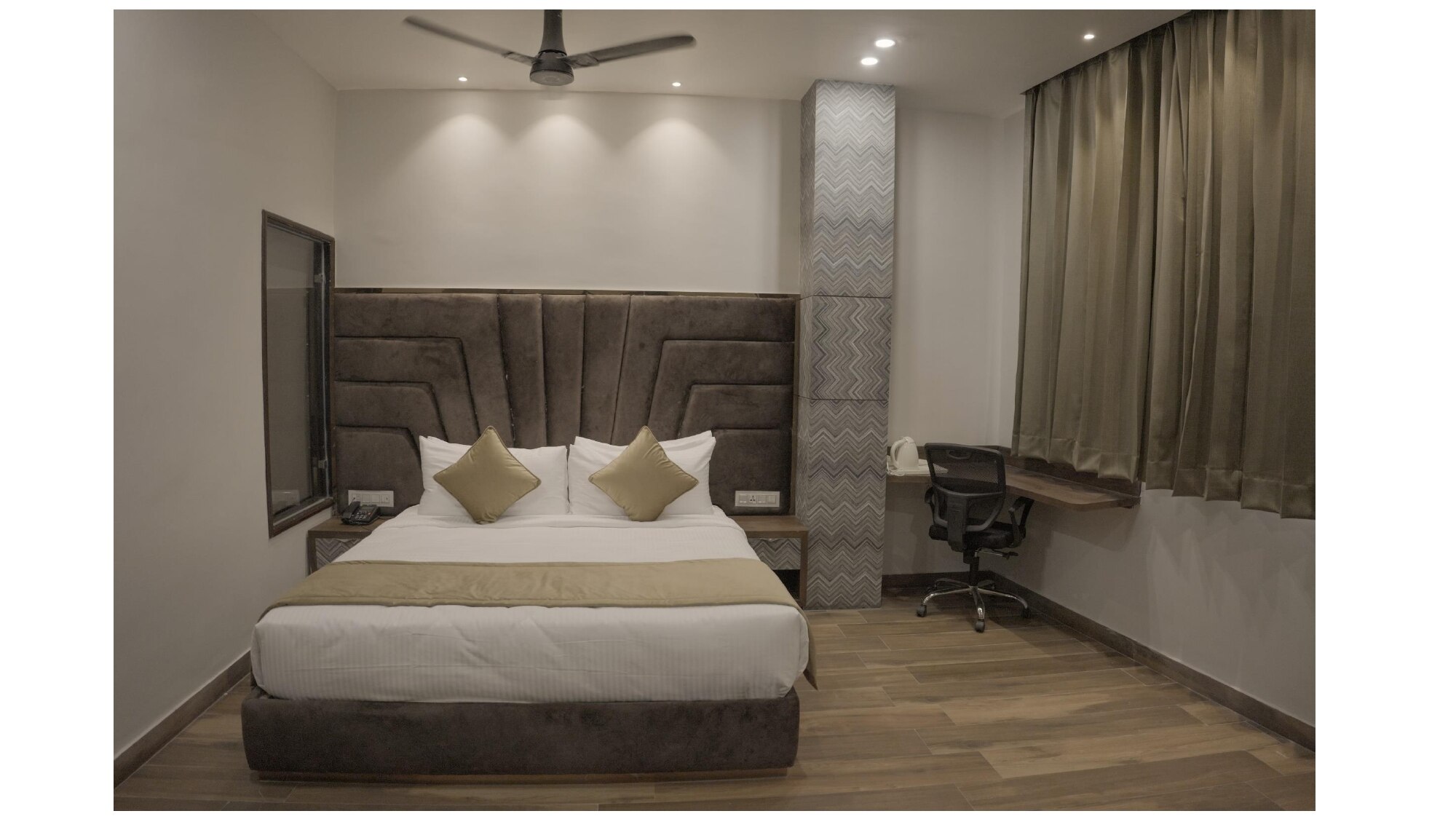 THE SIGNET ROYALE 𝗕𝗢𝗢𝗞 Bathinda Hotel 𝘄𝗶𝘁𝗵 ₹𝟬 𝗣𝗔𝗬𝗠𝗘𝗡𝗧