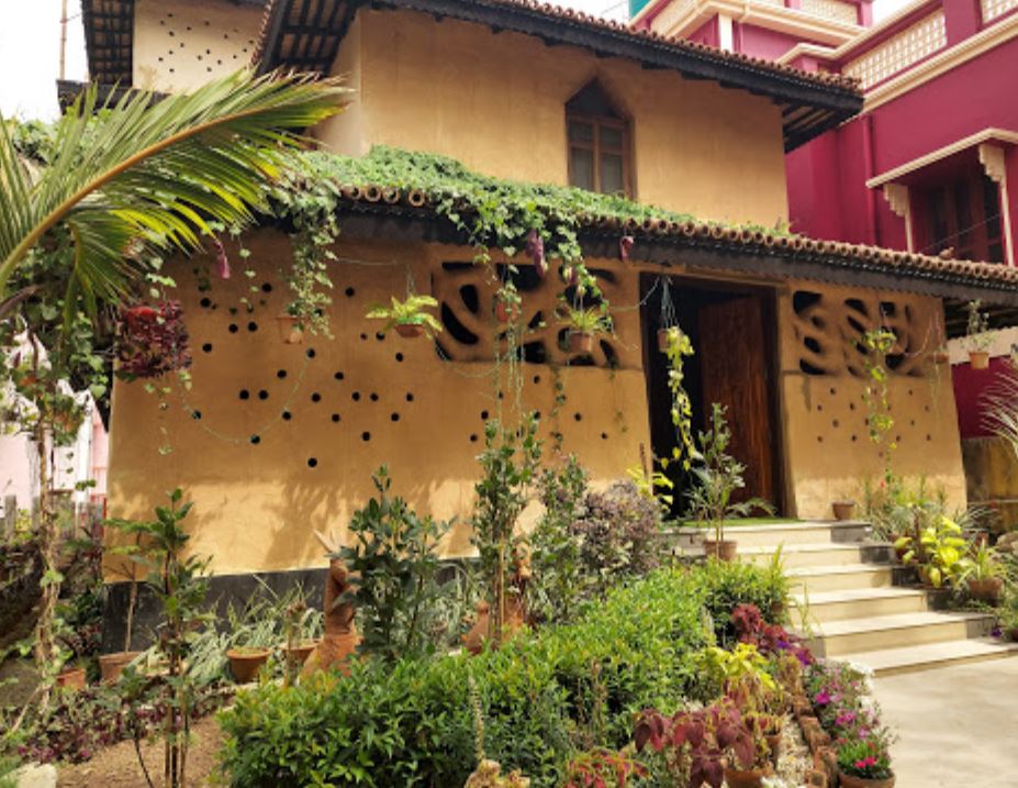 The Mud House 𝗕𝗢𝗢𝗞 Shantiniketan Hotel 𝘄𝗶𝘁𝗵 𝗙𝗥𝗘𝗘 𝗖𝗮𝗻𝗰𝗲𝗹𝗹𝗮𝘁𝗶𝗼𝗻