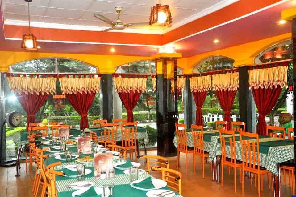 Amantran Hotel & Resort Tarapith INR 269 OFF ( ̶1̶7̶5̶0̶ ) Resort Price ...