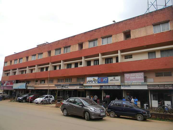 The Hans Hotel Hubli - INR 593 OFF ( ̶2̶6̶9̶9̶ ) Deal + HD Photos & Reviews