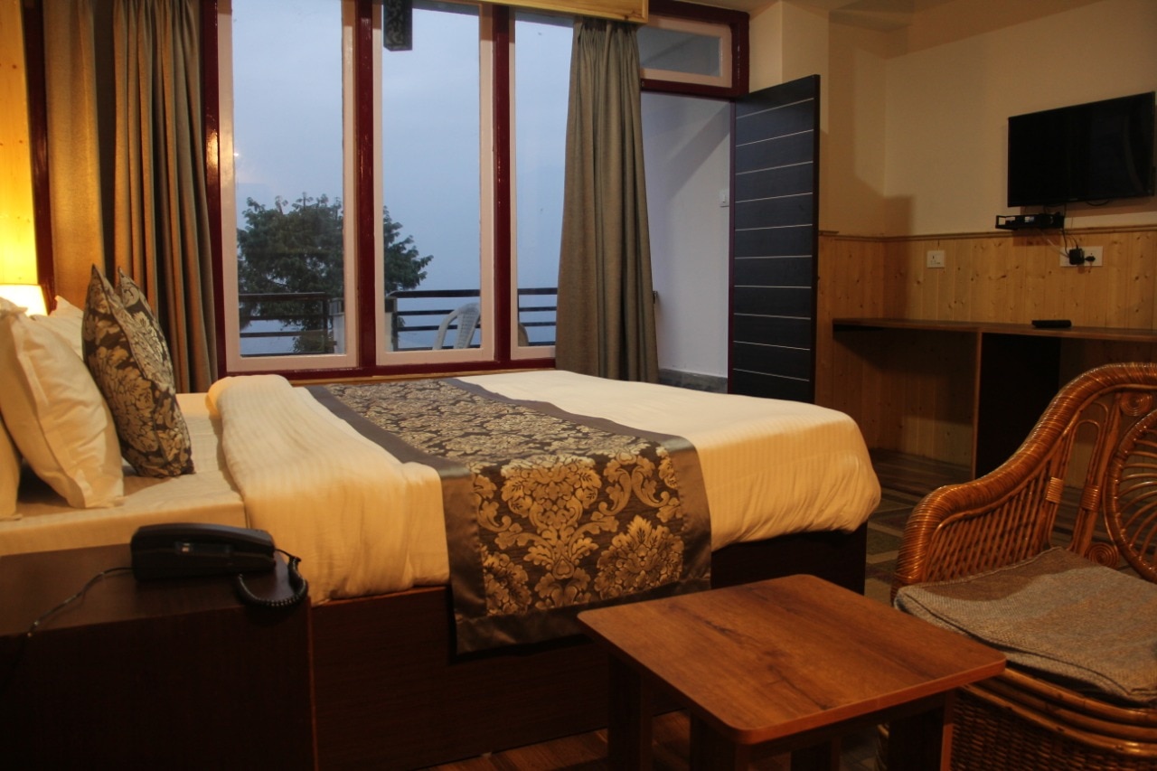 BluBen Alpine 𝗕𝗢𝗢𝗞 Pelling Homestay 𝘄𝗶𝘁𝗵 𝗙𝗥𝗘𝗘 𝗖𝗮𝗻𝗰𝗲𝗹𝗹𝗮𝘁𝗶𝗼𝗻