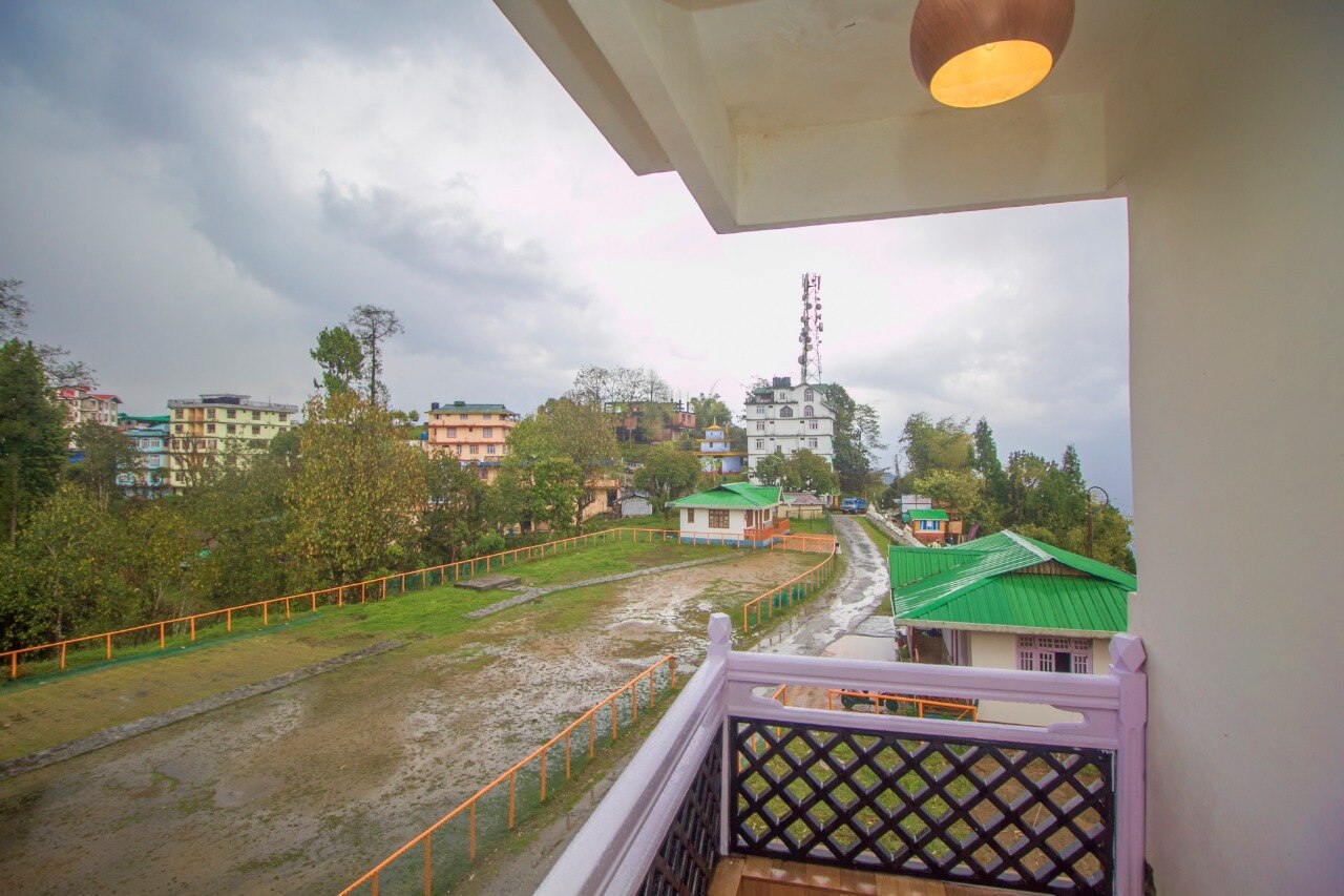 THE PELLING RESORT 𝗕𝗢𝗢𝗞 Pelling Resort 𝘄𝗶𝘁𝗵 𝗙𝗥𝗘𝗘 𝗖𝗮𝗻𝗰𝗲𝗹𝗹𝗮𝘁𝗶𝗼𝗻