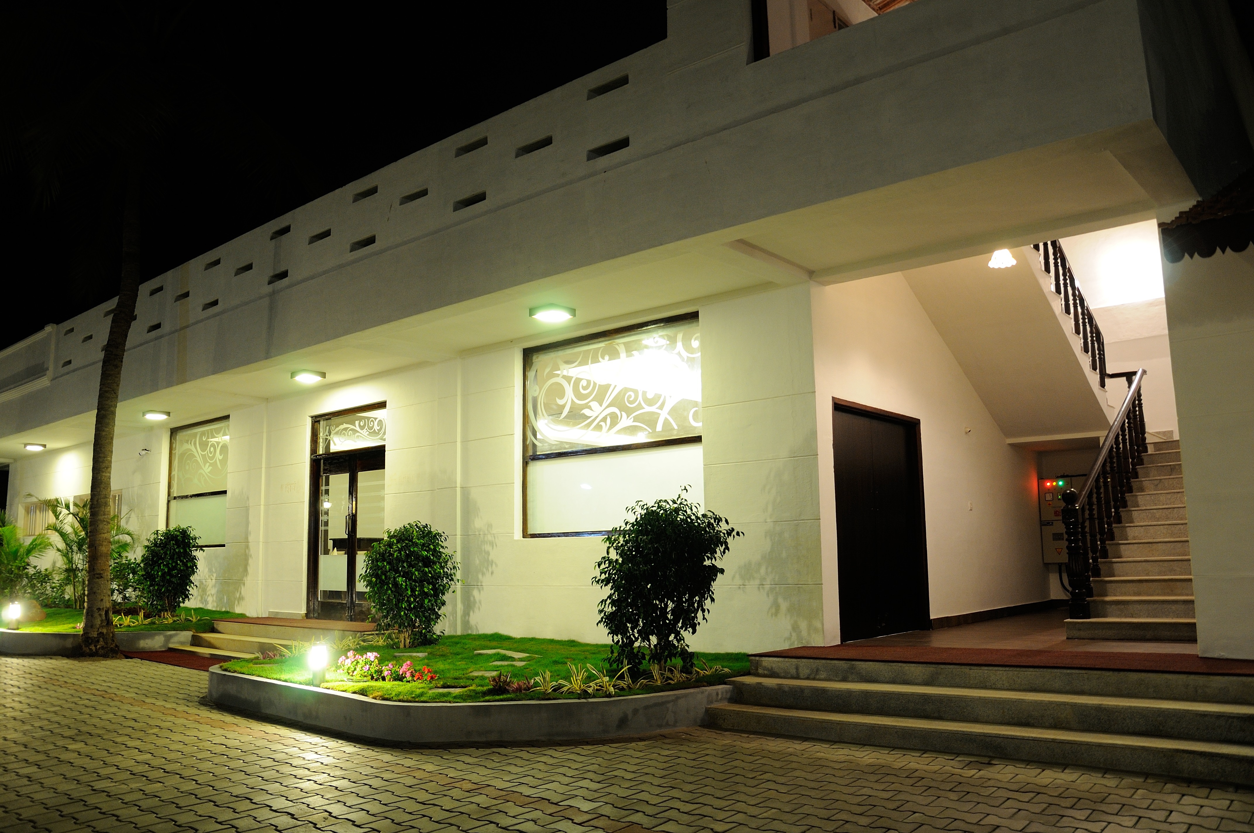 Oriole Resort Mysore By Emerge Best Rates on Mysore Hotel Deals ...