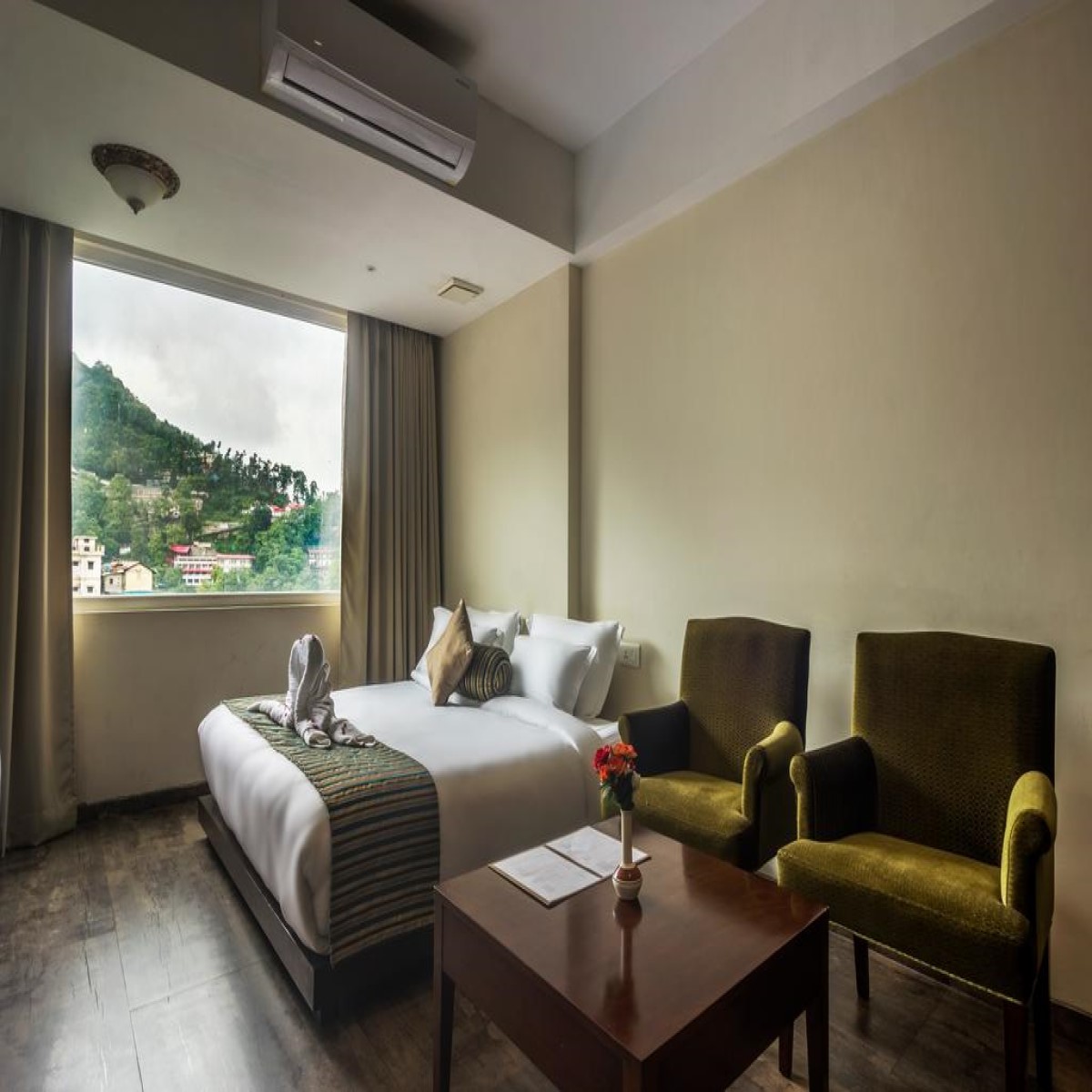 EllBee Mussoorie Hills Mussoorie INR 300 OFF ( ̶2̶7̶9̶9̶ ) Hotel Price ...