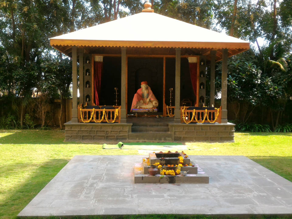 St Laurn -The Spiritual Resort Shirdi INR 132 OFF ( ̶2̶2̶0̶0̶ ) Resort ...