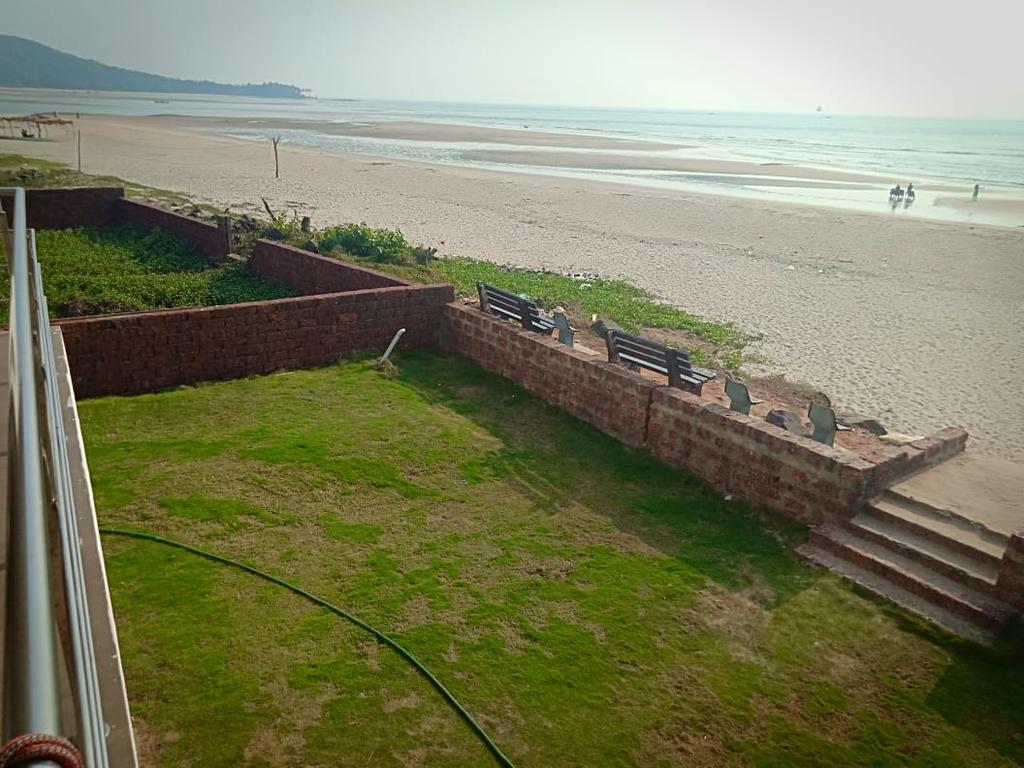 Mahalaxmi Beach Resort, Tarkali Devbaug Best Rates on Malvan Hotel ...