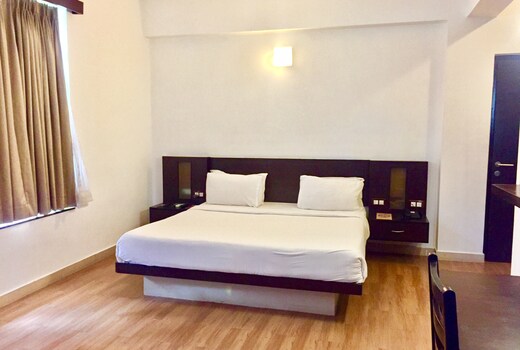 Resort De Alturas Goa Resort Price, Address & Reviews