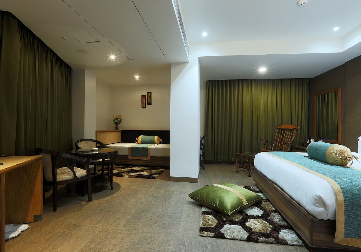 Hotel Shoolin Grand Guwahati INR 1157 OFF ( ̶5̶5̶0̶0̶ ) Hotel Price ...