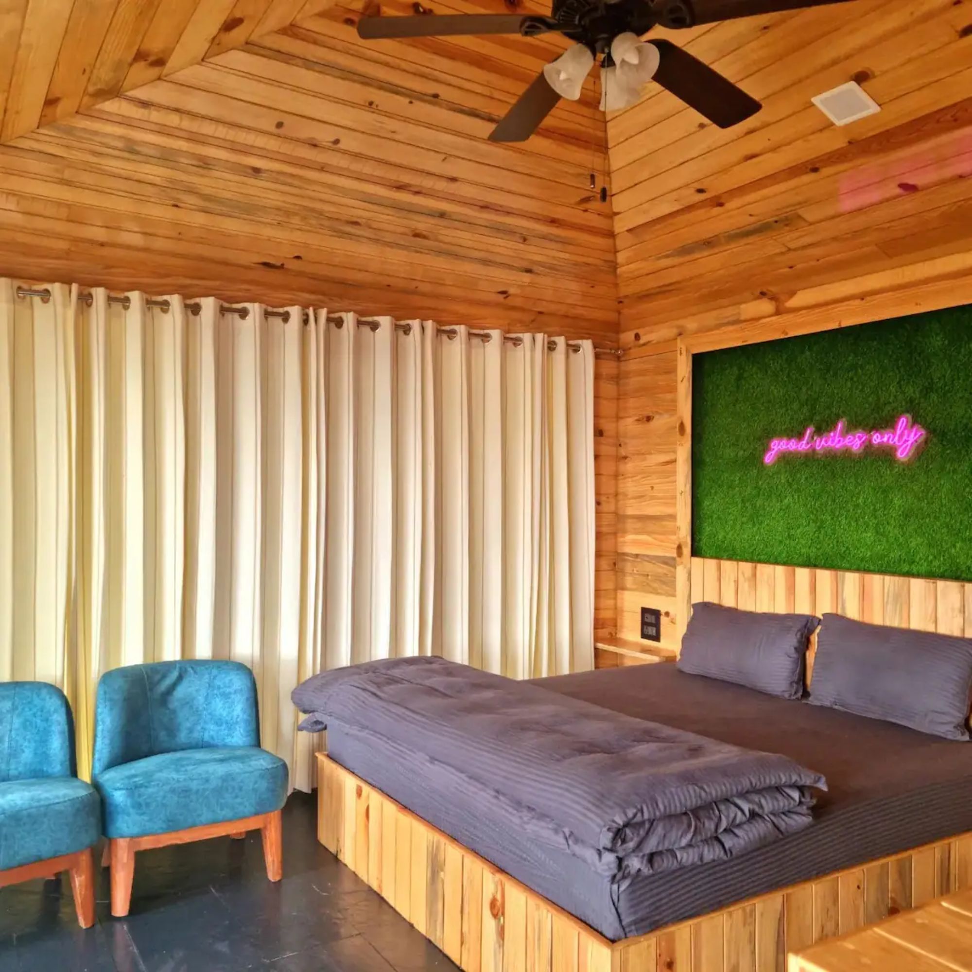 Monal Cottage at The Skydrift 𝗕𝗢𝗢𝗞 Mussoorie Cottage 𝘄𝗶𝘁𝗵 𝗙𝗥𝗘𝗘 𝗖𝗮𝗻𝗰𝗲𝗹𝗹𝗮𝘁𝗶𝗼𝗻
