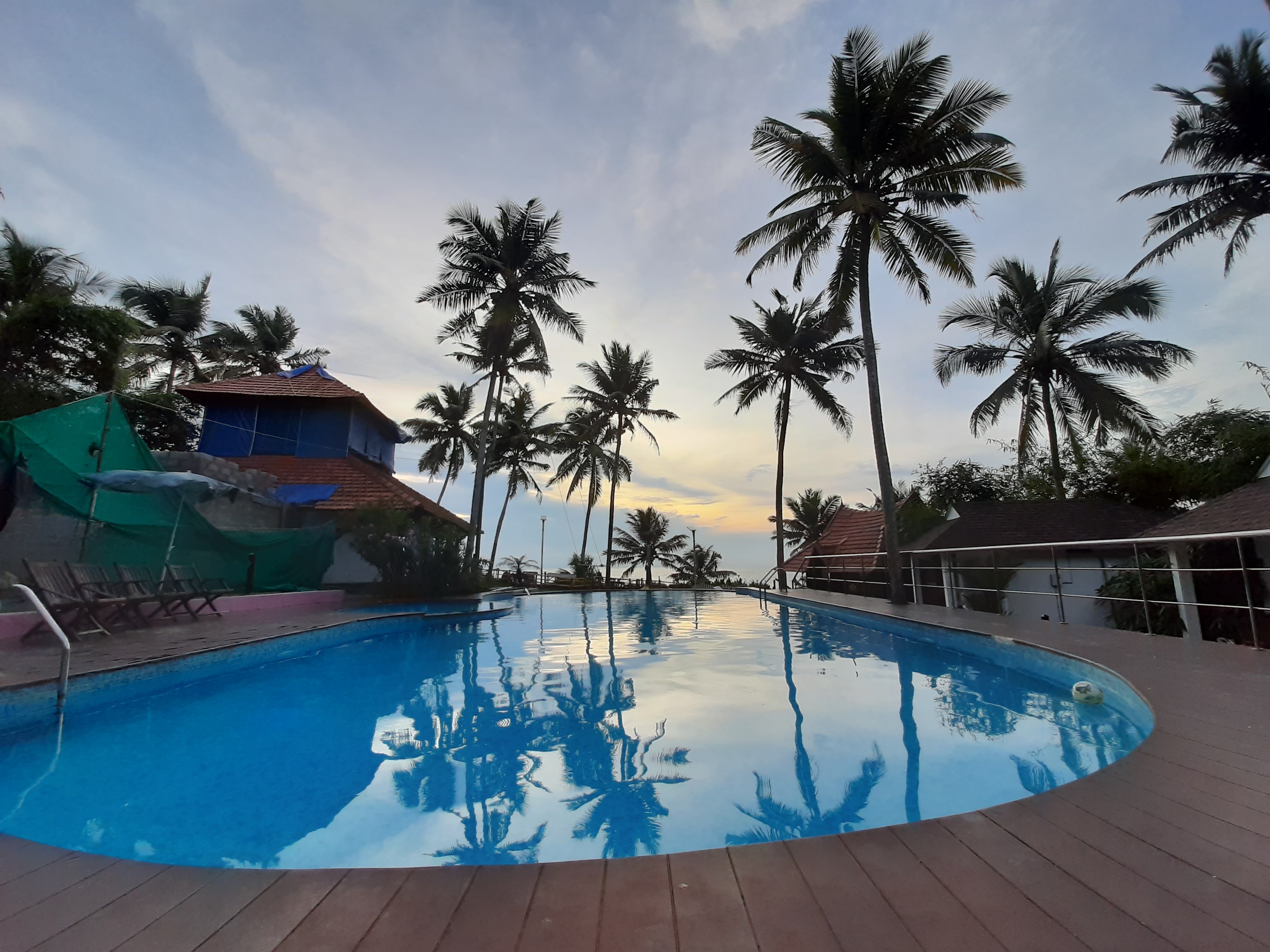 SUNVIEW BEACH RESORT Varkala INR 705 OFF ( ̶2̶5̶0̶0̶ ) Resort Price ...