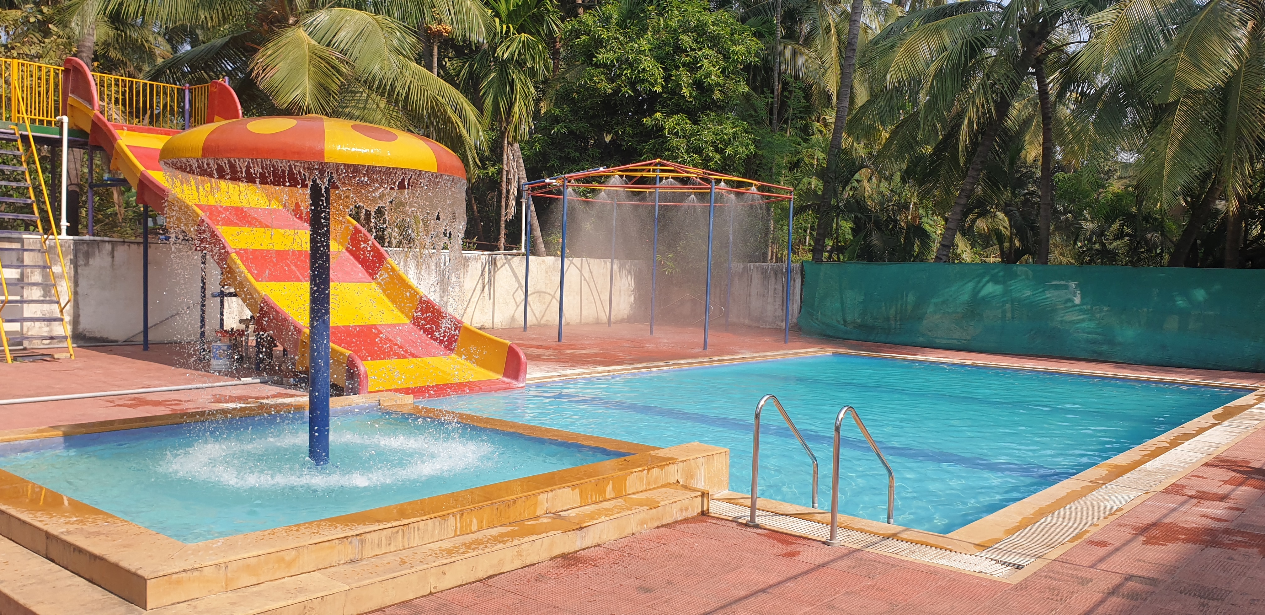 Silent Hills Resort 𝗕𝗢𝗢𝗞 Palghar Hotel