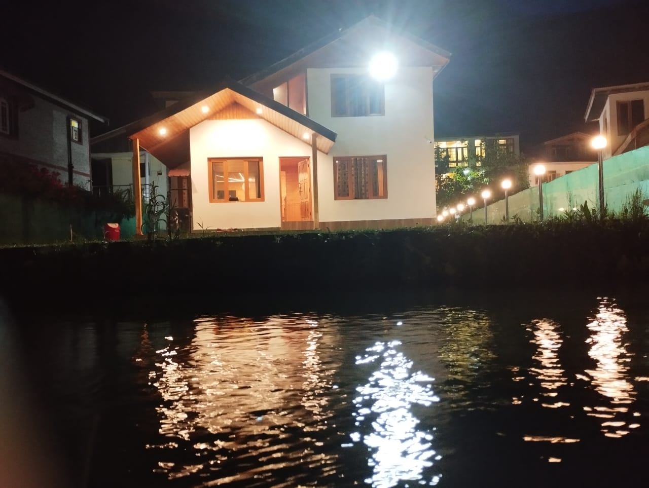 The Riverwalk Resort 𝗕𝗢𝗢𝗞 Pahalgam Resort 𝘄𝗶𝘁𝗵 𝗙𝗥𝗘𝗘 𝗖𝗮𝗻𝗰𝗲𝗹𝗹𝗮𝘁𝗶𝗼𝗻