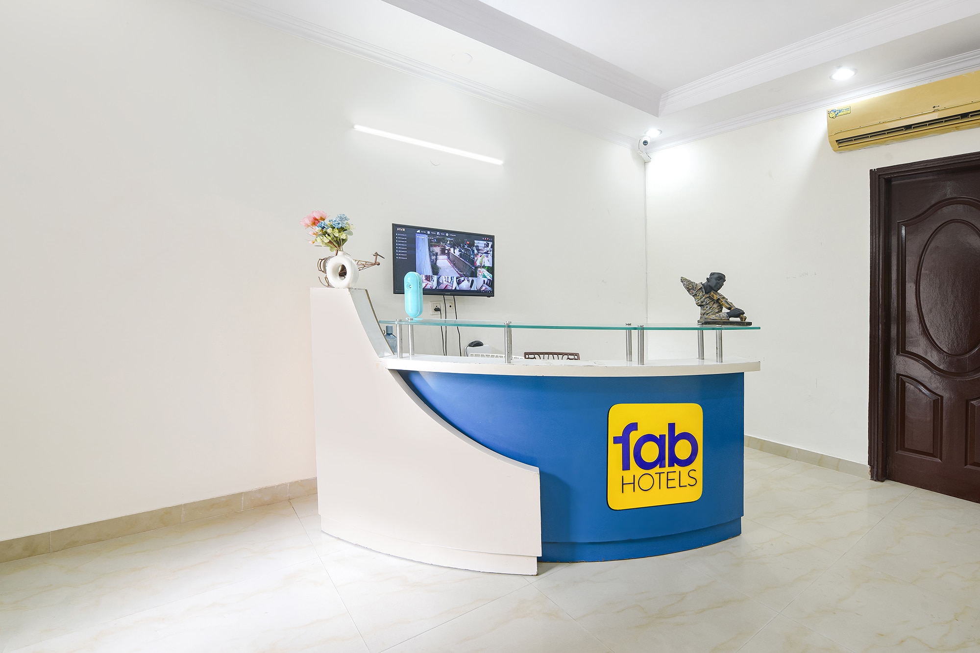FabHotel Tulip Inn Residency - Mayom Hospital, D-Block, 19 𝗕𝗢𝗢𝗞 Sohna Hotel