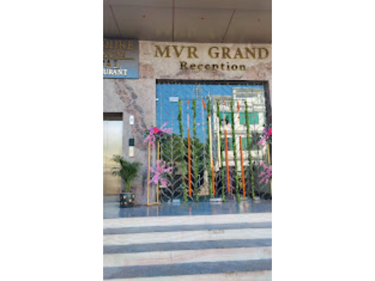 HOTEL MVR GRAND 𝗕𝗢𝗢𝗞 Kanpur Hotel 𝘄𝗶𝘁𝗵 𝗙𝗥𝗘𝗘 𝗖𝗮𝗻𝗰𝗲𝗹𝗹𝗮𝘁𝗶𝗼𝗻