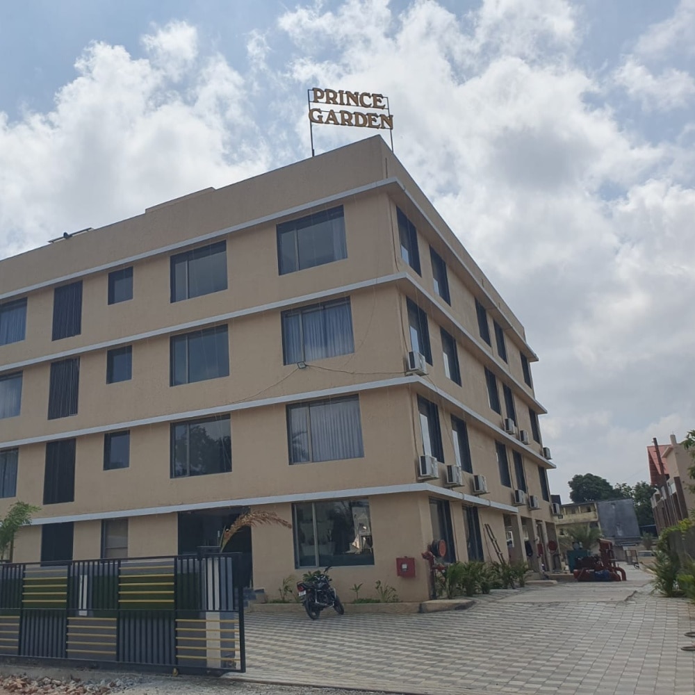 Hotel Prince Garden Daman 𝗕𝗢𝗢𝗞 Daman Hotel 𝘄𝗶𝘁𝗵 𝗙𝗥𝗘𝗘 𝗖𝗮𝗻𝗰𝗲𝗹𝗹𝗮𝘁𝗶𝗼𝗻