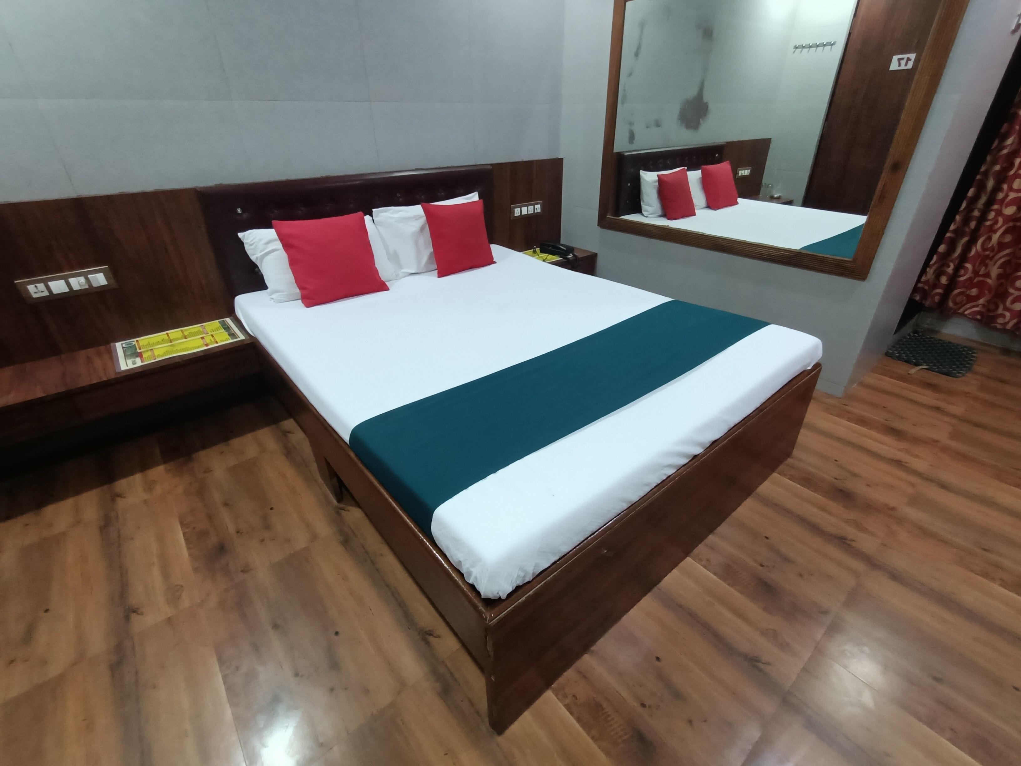 The Green Star Hotel - Malad Mumbai 𝗕𝗢𝗢𝗞 Mumbai Hotel 𝘄𝗶𝘁𝗵 𝗙𝗥𝗘𝗘 ...