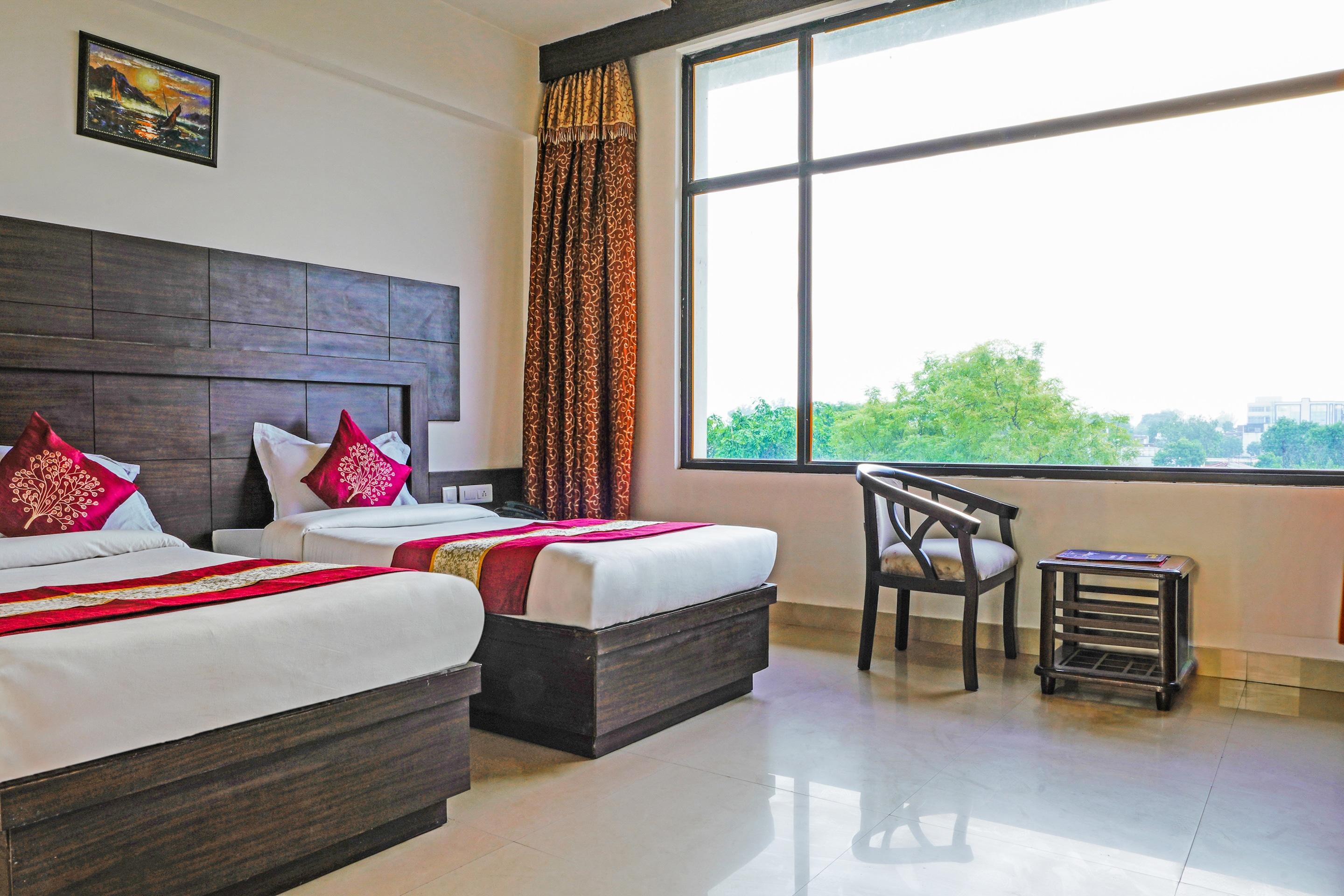 Hotel Madhu Resorts Agra Apart-hotel Price, Address & Reviews