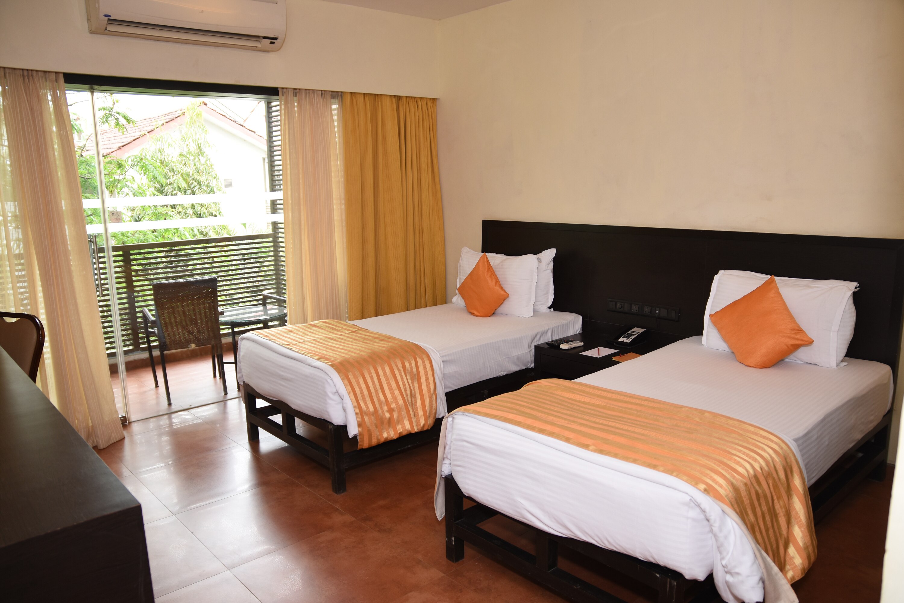 Kyriad Prestige Calangute Goa by OTHPL 𝗕𝗢𝗢𝗞 Goa Resort 𝘄𝗶𝘁𝗵 𝗙𝗥𝗘𝗘 ...