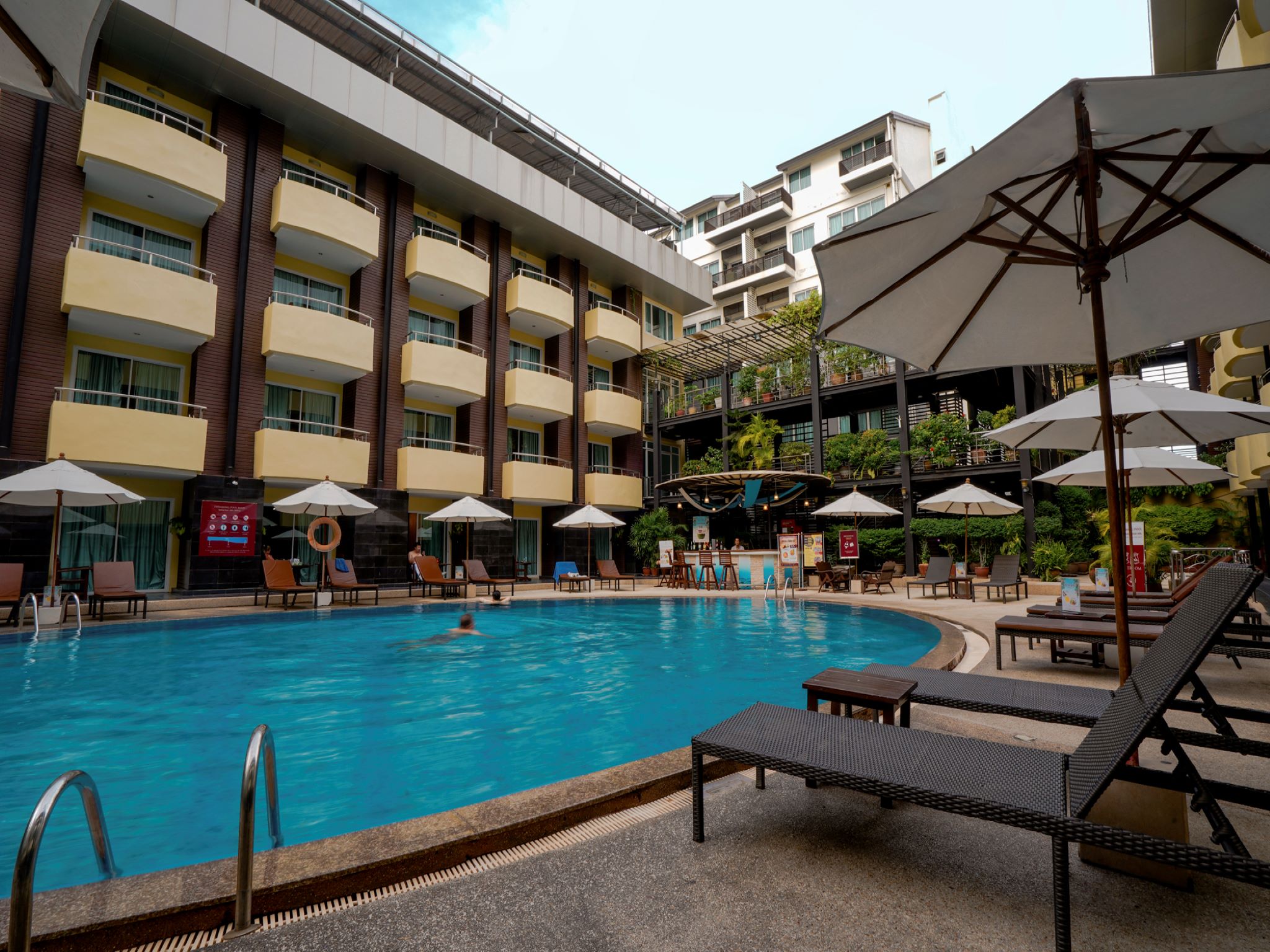 Baron Beach Hotel, Pattaya Hotel Price, Address & Reviews