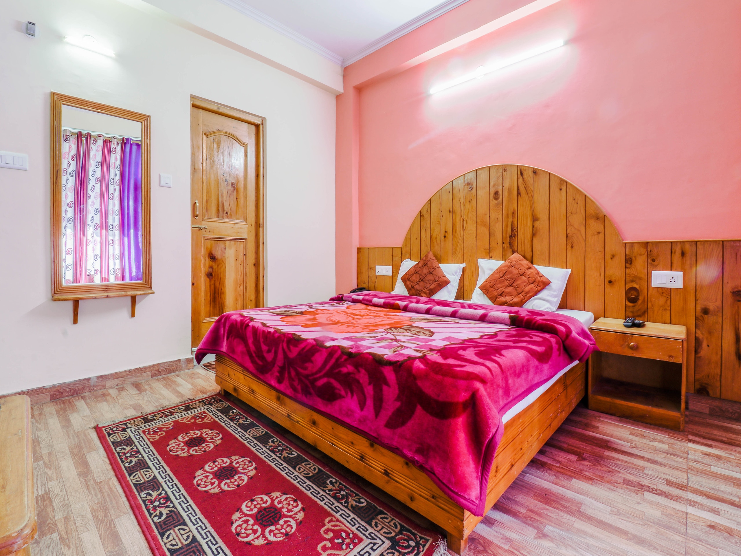 De - Mount Castle Hotel 𝗕𝗢𝗢𝗞 Manali Hotel 𝘄𝗶𝘁𝗵 𝗙𝗥𝗘𝗘 𝗖𝗮𝗻𝗰𝗲𝗹𝗹𝗮𝘁𝗶𝗼𝗻