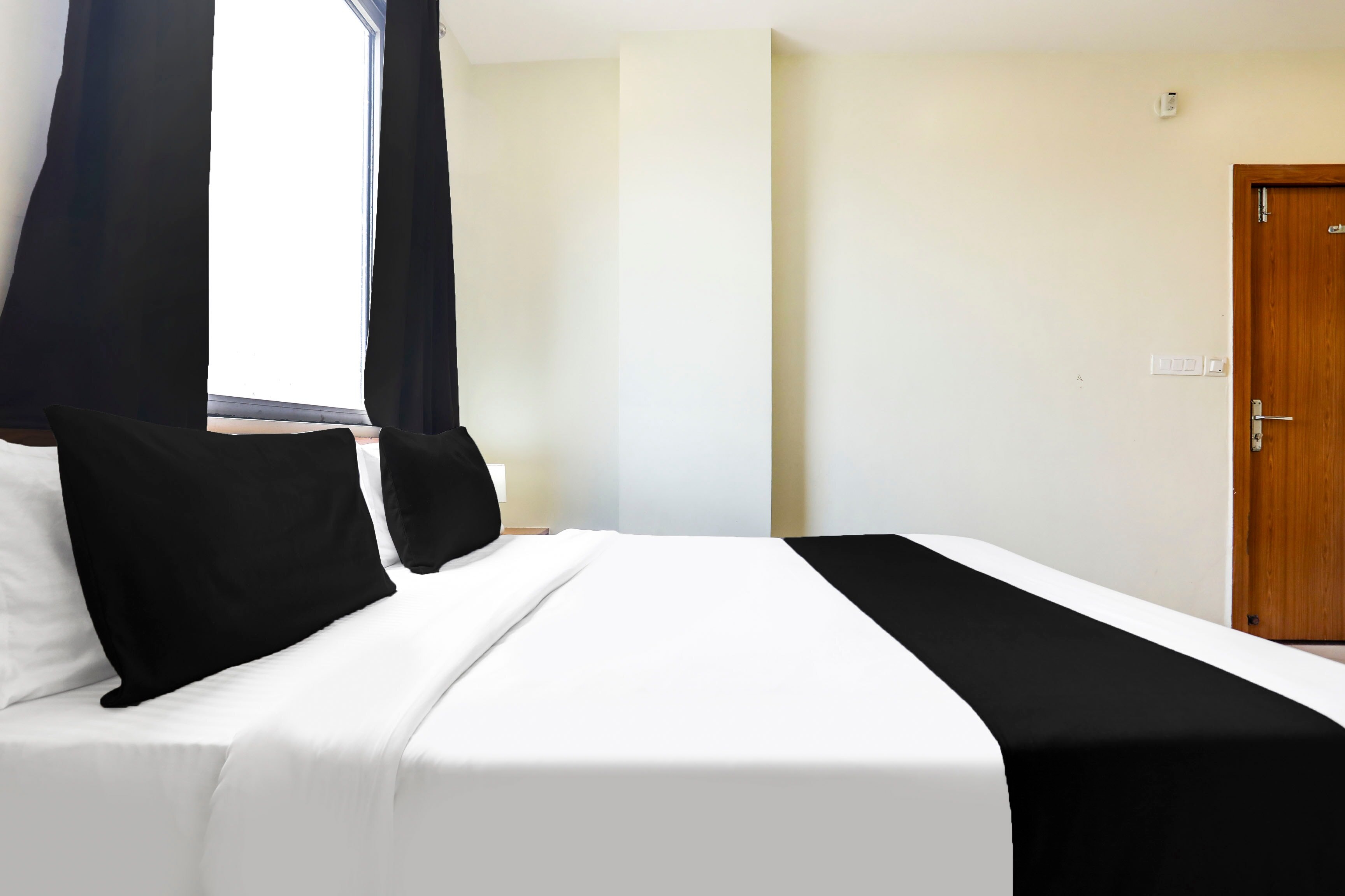 Townhouse Talwandi formerly Paras Royale Hotel Kota - Reviews, Photos ...