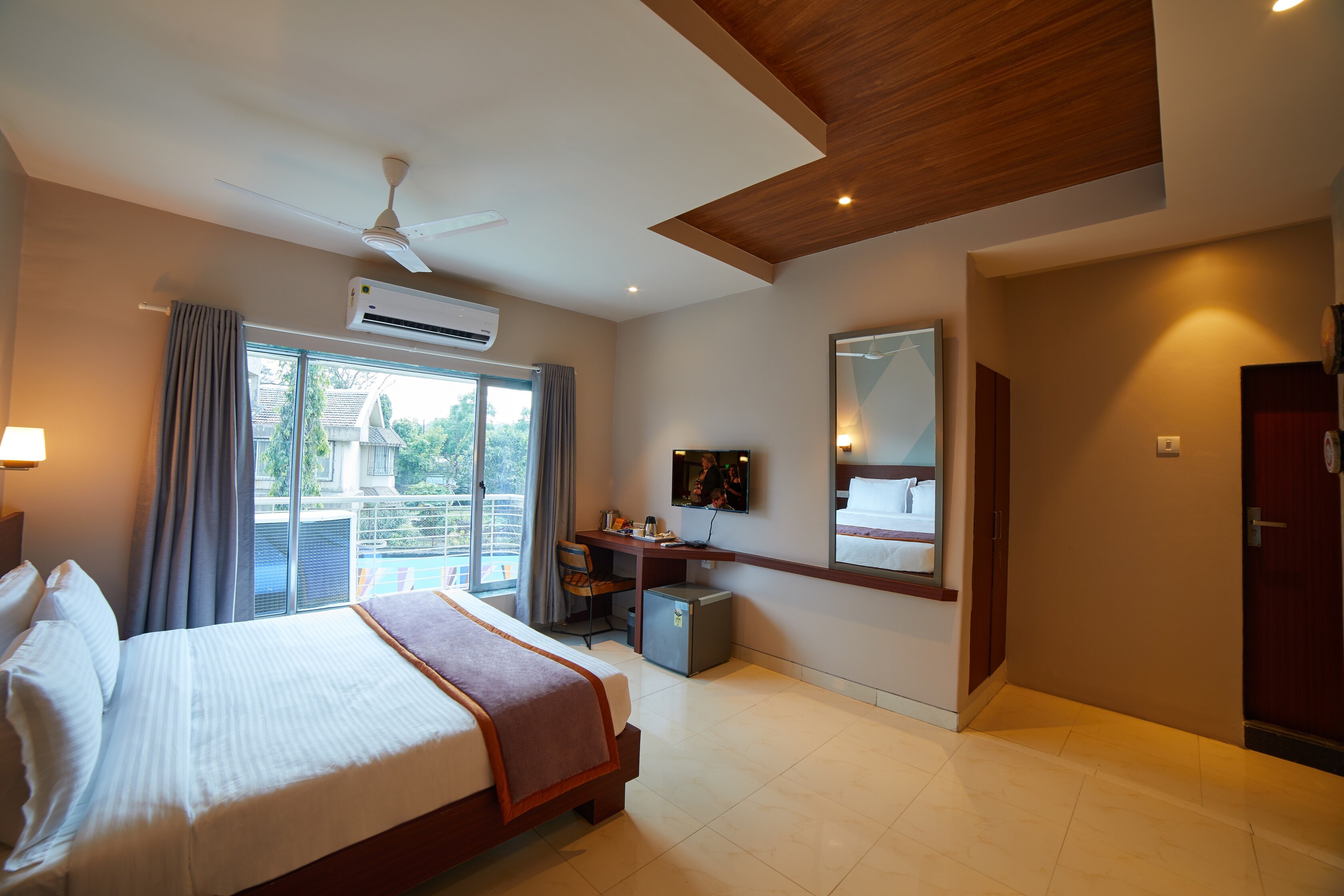 Aureole Mrida, Lonavala 100% Money Back 𝗕𝗢𝗢𝗞 Lonavala Hotel 𝘄𝗶𝘁𝗵 𝗙𝗥𝗘𝗘 ...