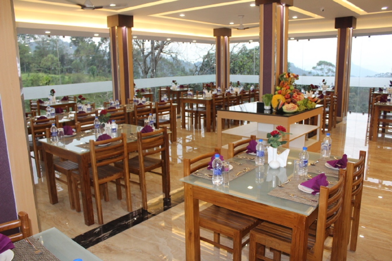 The Lake View Resort Munnar Best Rates on Munnar Hotel Deals, Reviews ...
