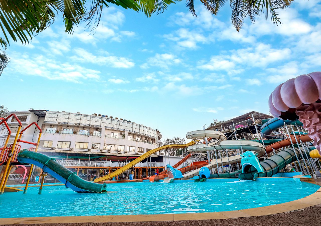 Kumar Resort By Turtle, Lonavala 𝗕𝗢𝗢𝗞 Lonavala Resort