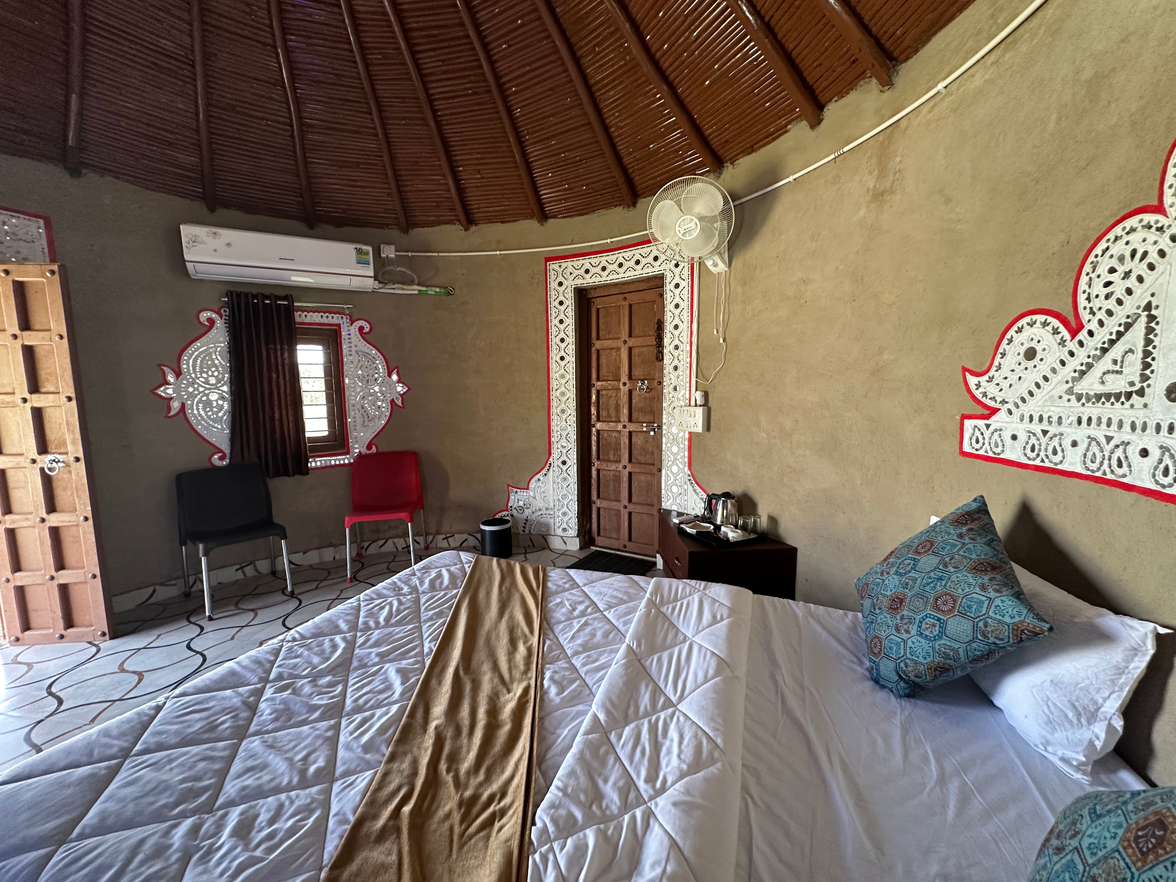 MODHERA SUNRISE RESORT 𝗕𝗢𝗢𝗞 Becharaji Resort 𝘄𝗶𝘁𝗵 𝗙𝗥𝗘𝗘 𝗖𝗮𝗻𝗰𝗲𝗹𝗹𝗮𝘁𝗶𝗼𝗻