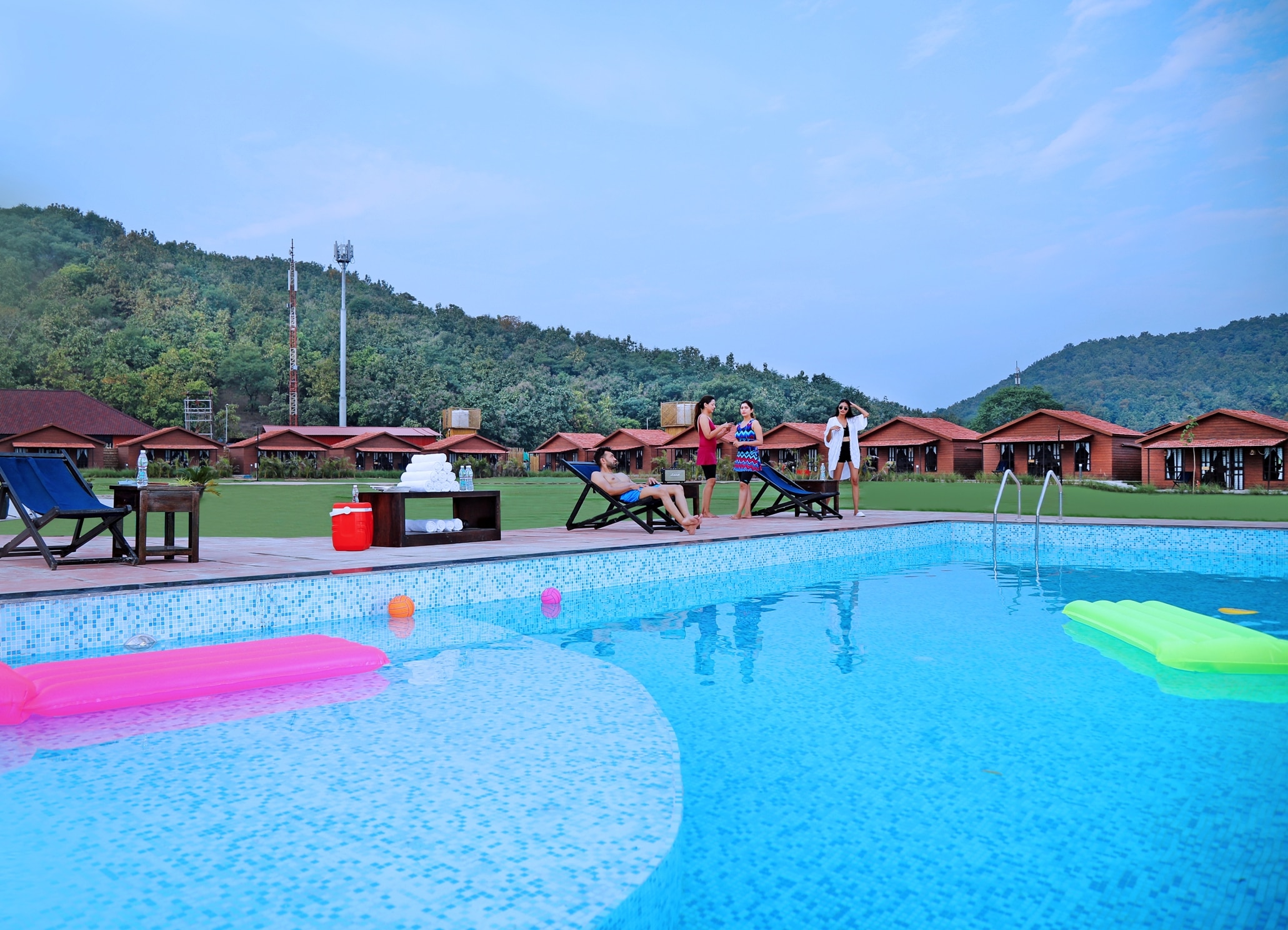 Statue Of Unity Tent City-1 | Luxe Cottages 헕헢헢헞 Rajpipla Camp