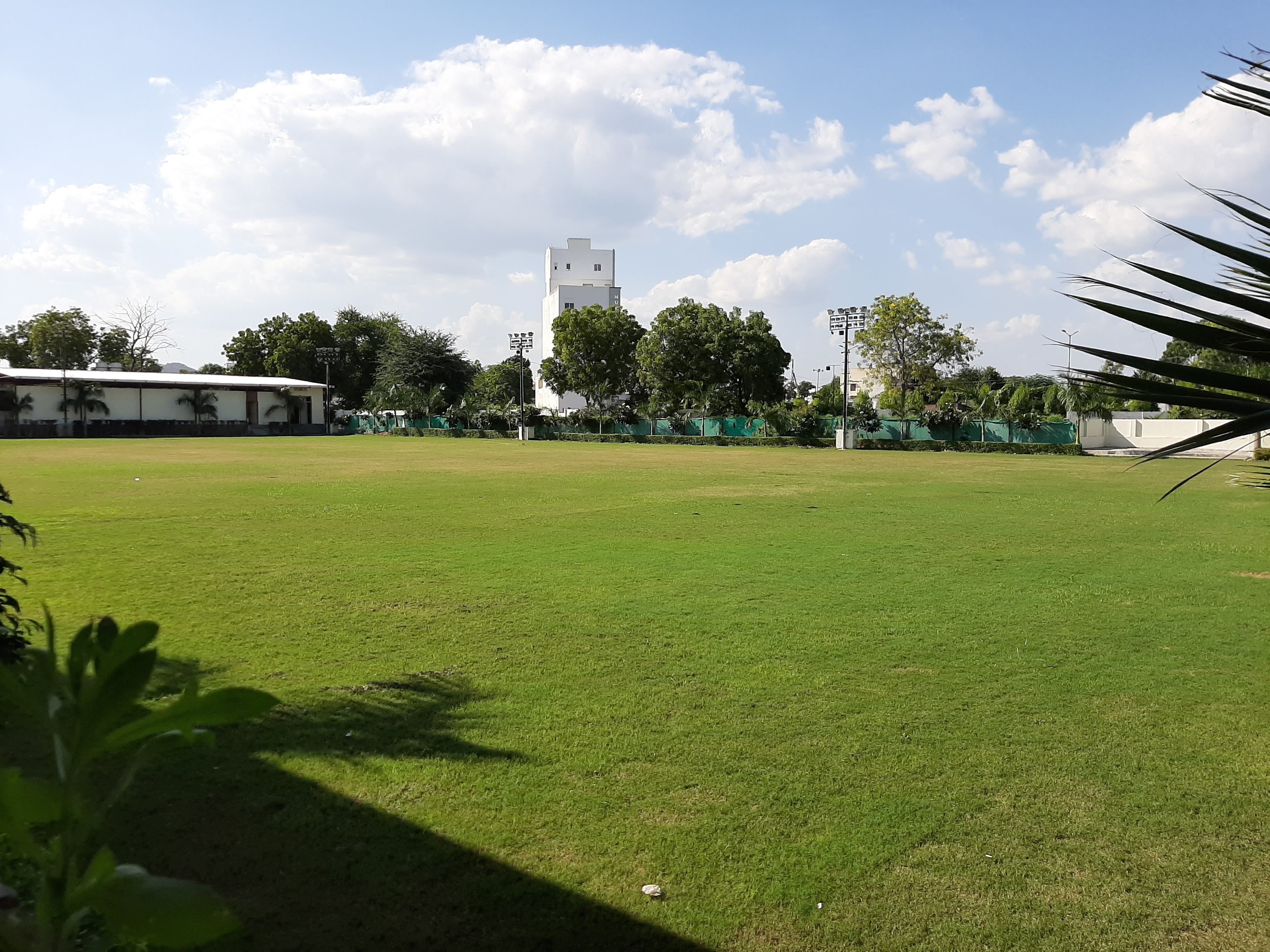 Orbit Resort 𝗕𝗢𝗢𝗞 Udaipur Resort 𝘄𝗶𝘁𝗵 𝗙𝗥𝗘𝗘 𝗖𝗮𝗻𝗰𝗲𝗹𝗹𝗮𝘁𝗶𝗼𝗻