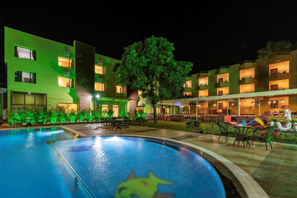 The Red Maple Indore - INR 792 OFF ( ̶3̶6̶0̶0̶ ) Deal Hotel HD Photos ...