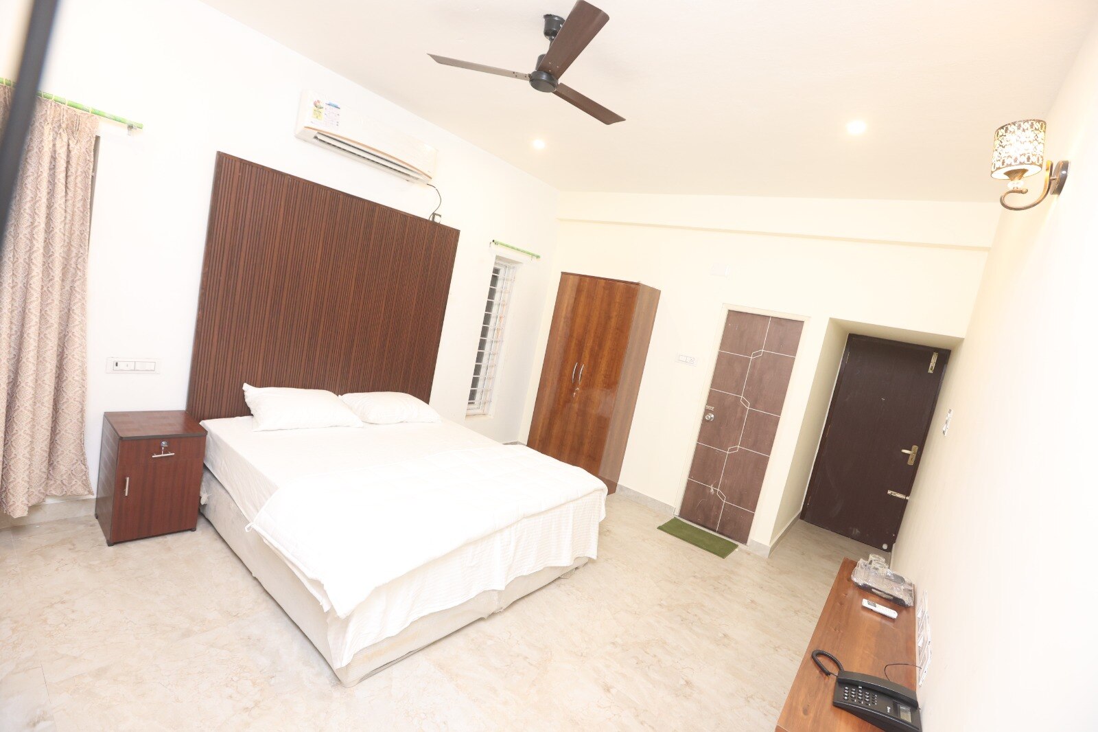 MM Bay VIew Hotel Chennai - Reviews, Photos & Offer