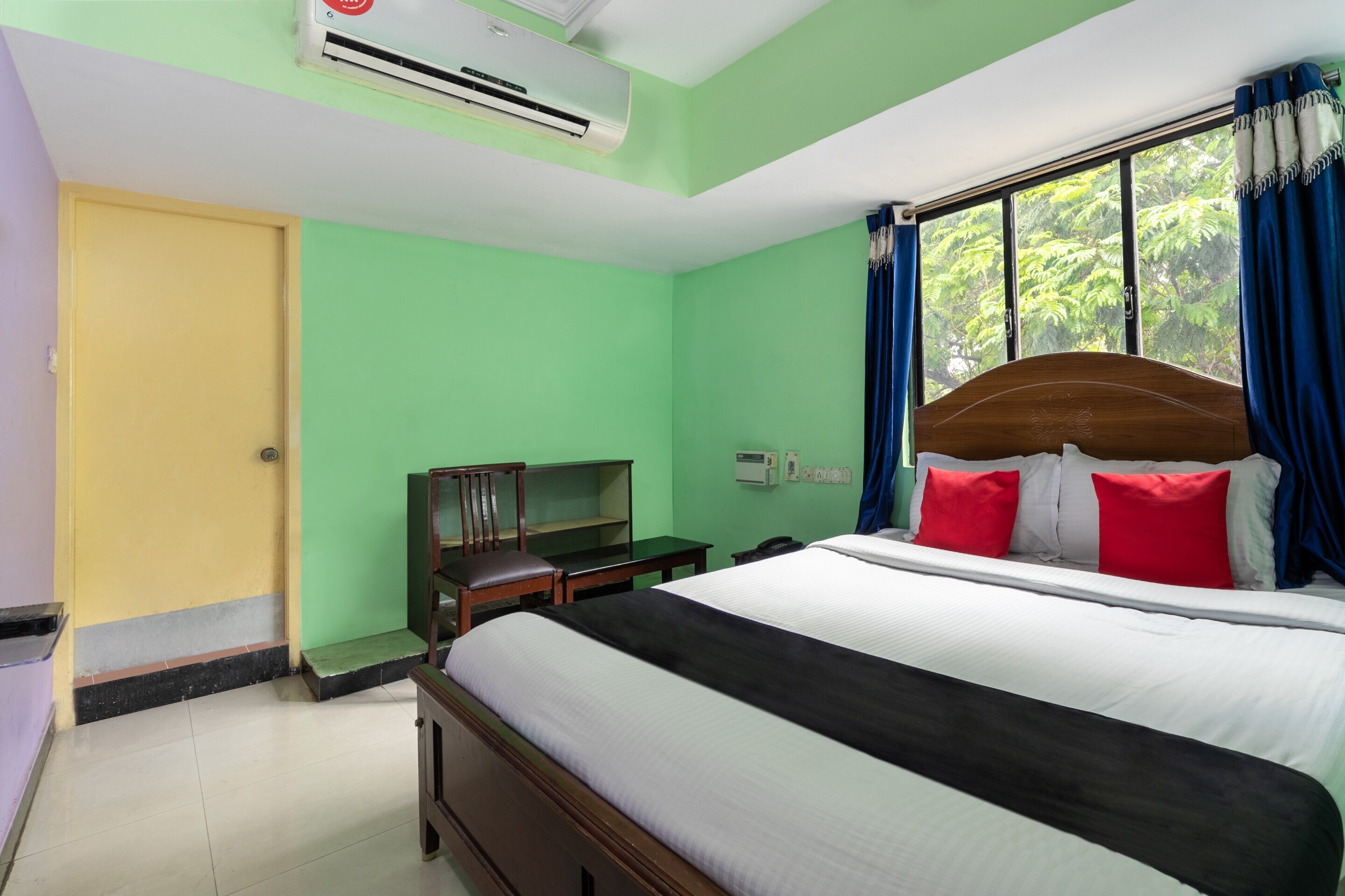 Collection O GST Road Hotel Chennai - Reviews, Photos & Offer