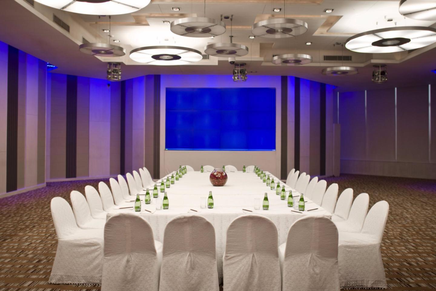Le Meridien Delhi Delhi Hotel Price, Address & Reviews