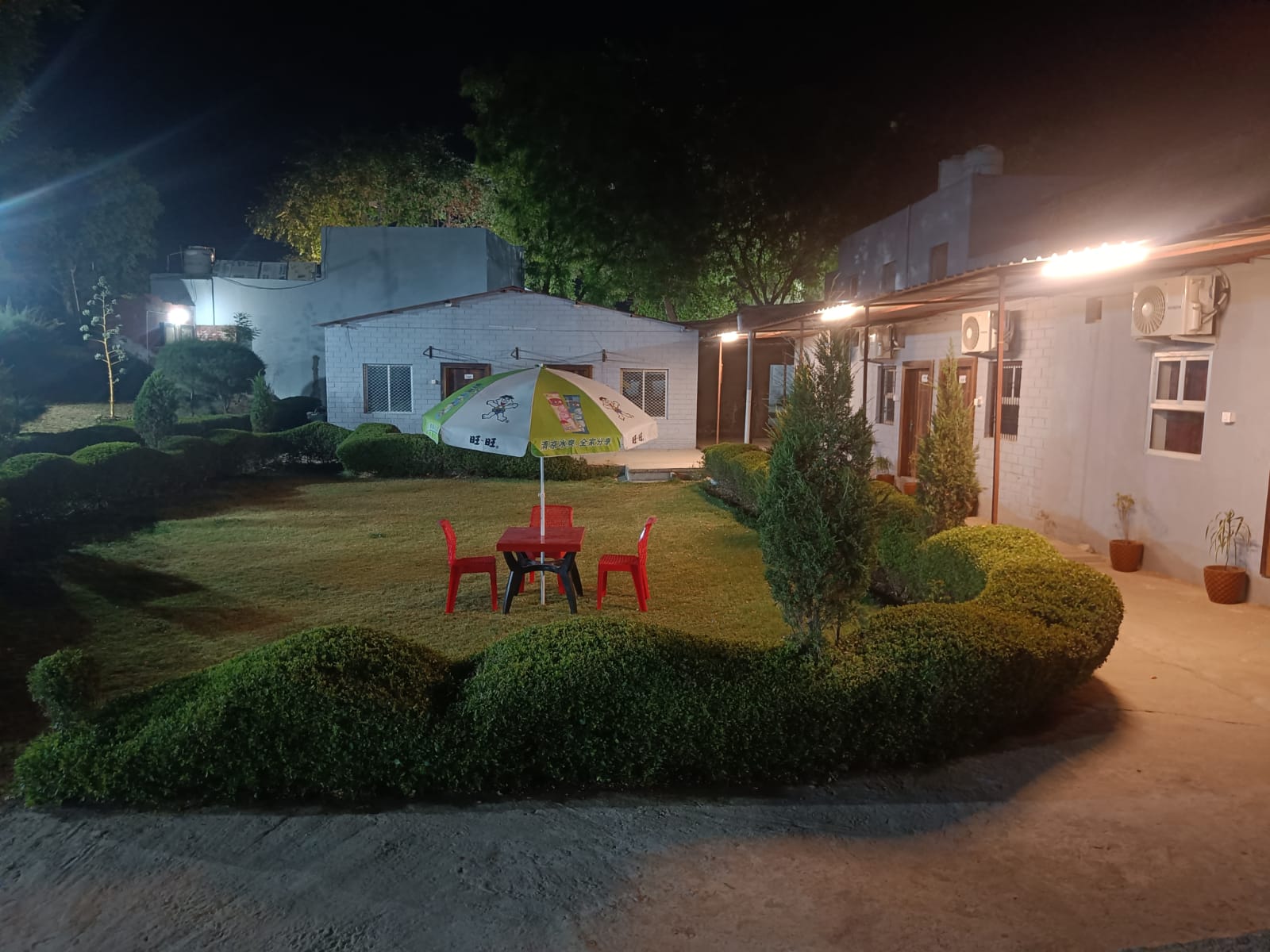 The Swastik Hotel & Resort, Vrindavan 𝗕𝗢𝗢𝗞 Vrindavan Resort
