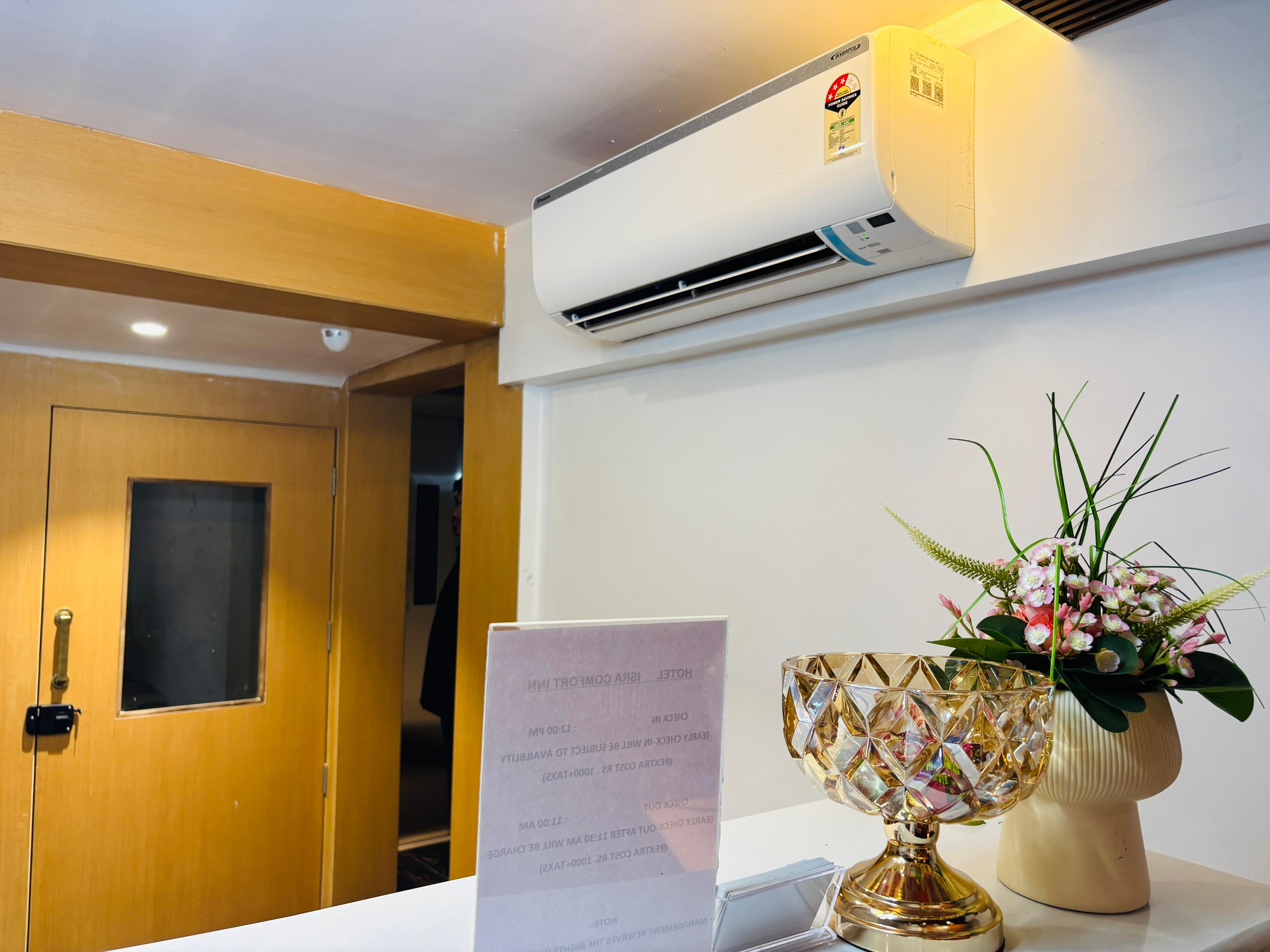 Hotel Heritage (Formerly known as Comfort Inn Heritage) 𝗕𝗢𝗢𝗞 Mumbai Hotel
