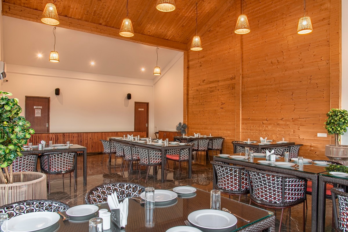 Chails Hamlet | Chail Resort BOOK @ ₹1