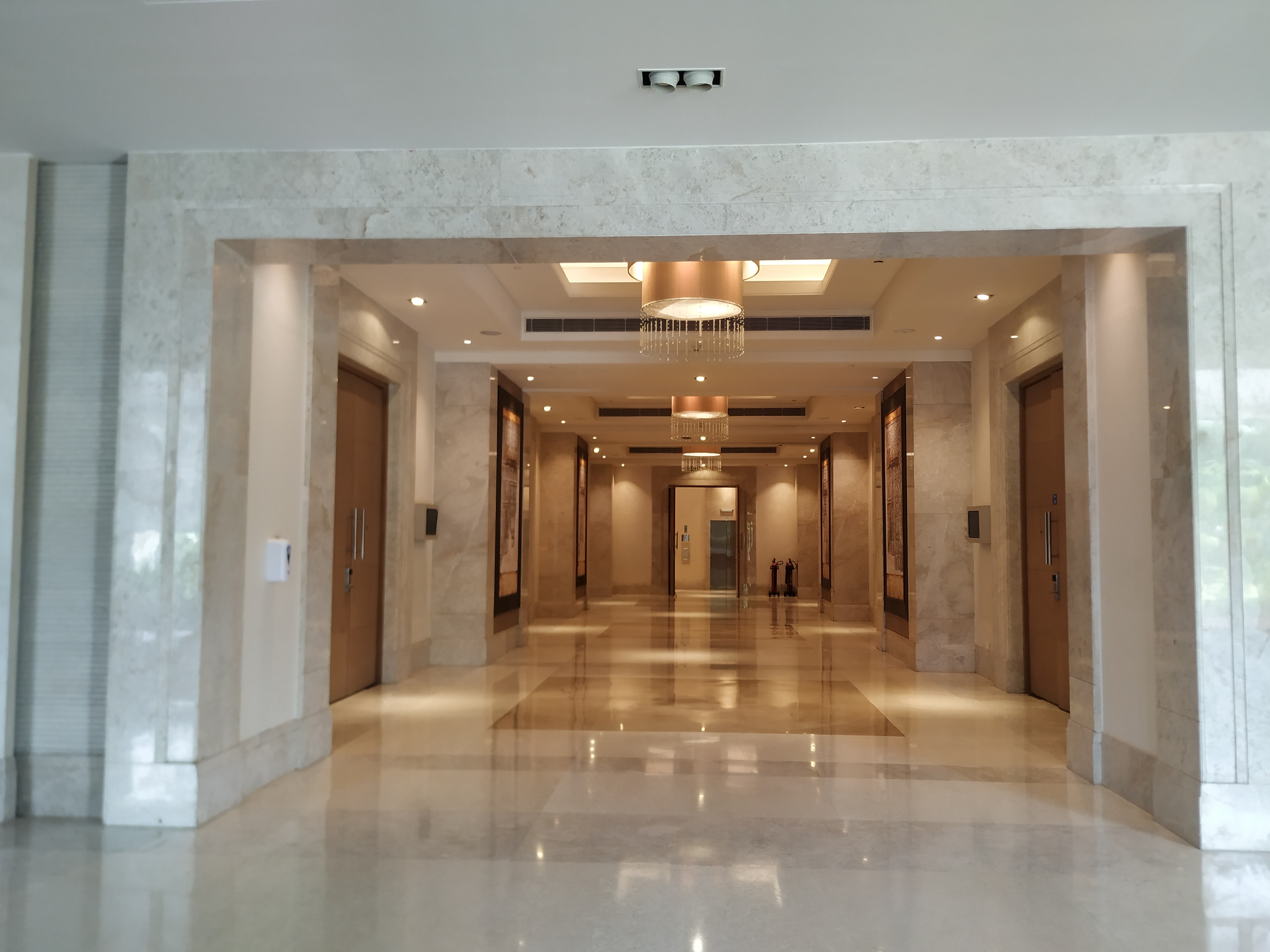 DoubleTree by Hilton Hotel Agra Agra Hotel Price, Address & Reviews