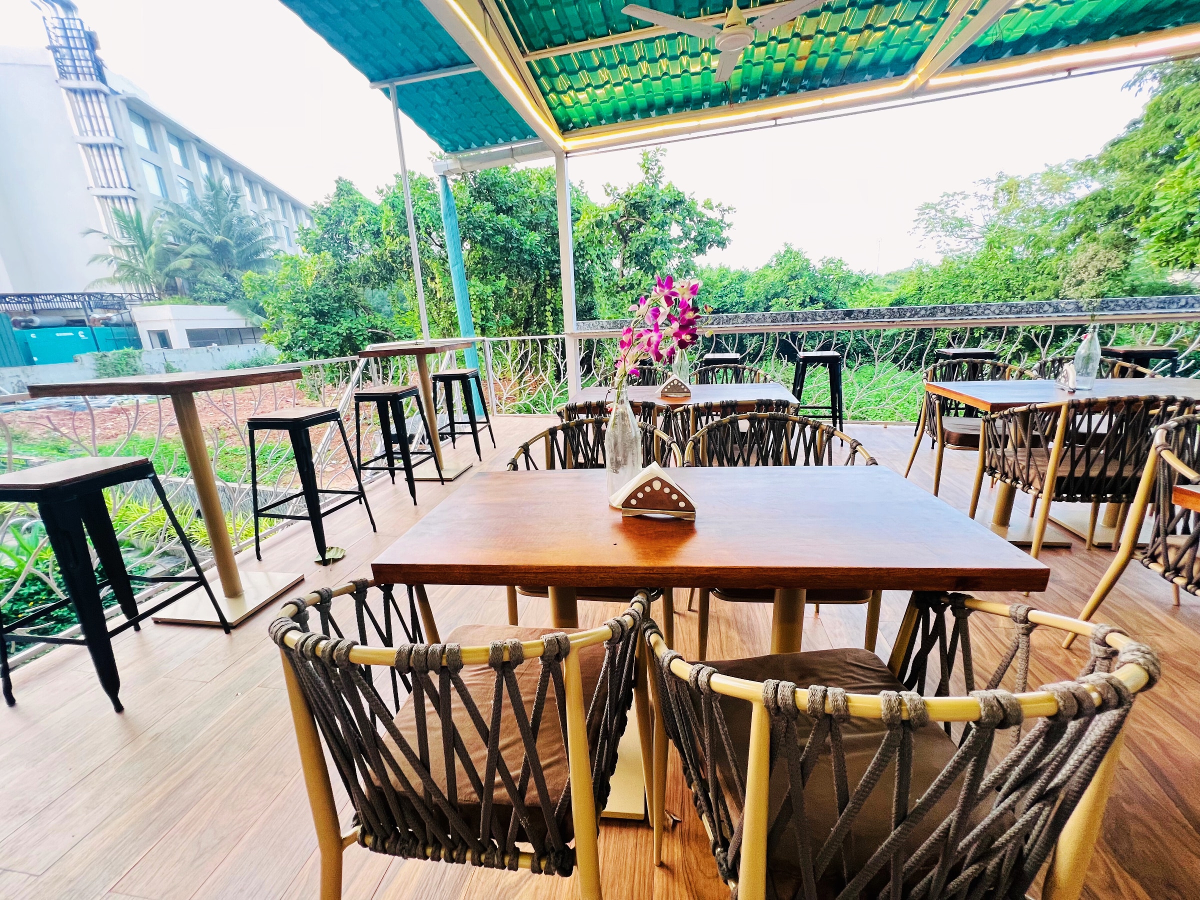 The Mayfield Resort Vagator 𝗕𝗢𝗢𝗞 Goa Hotel 𝘄𝗶𝘁𝗵 ₹𝟬 𝗣𝗔𝗬𝗠𝗘𝗡𝗧