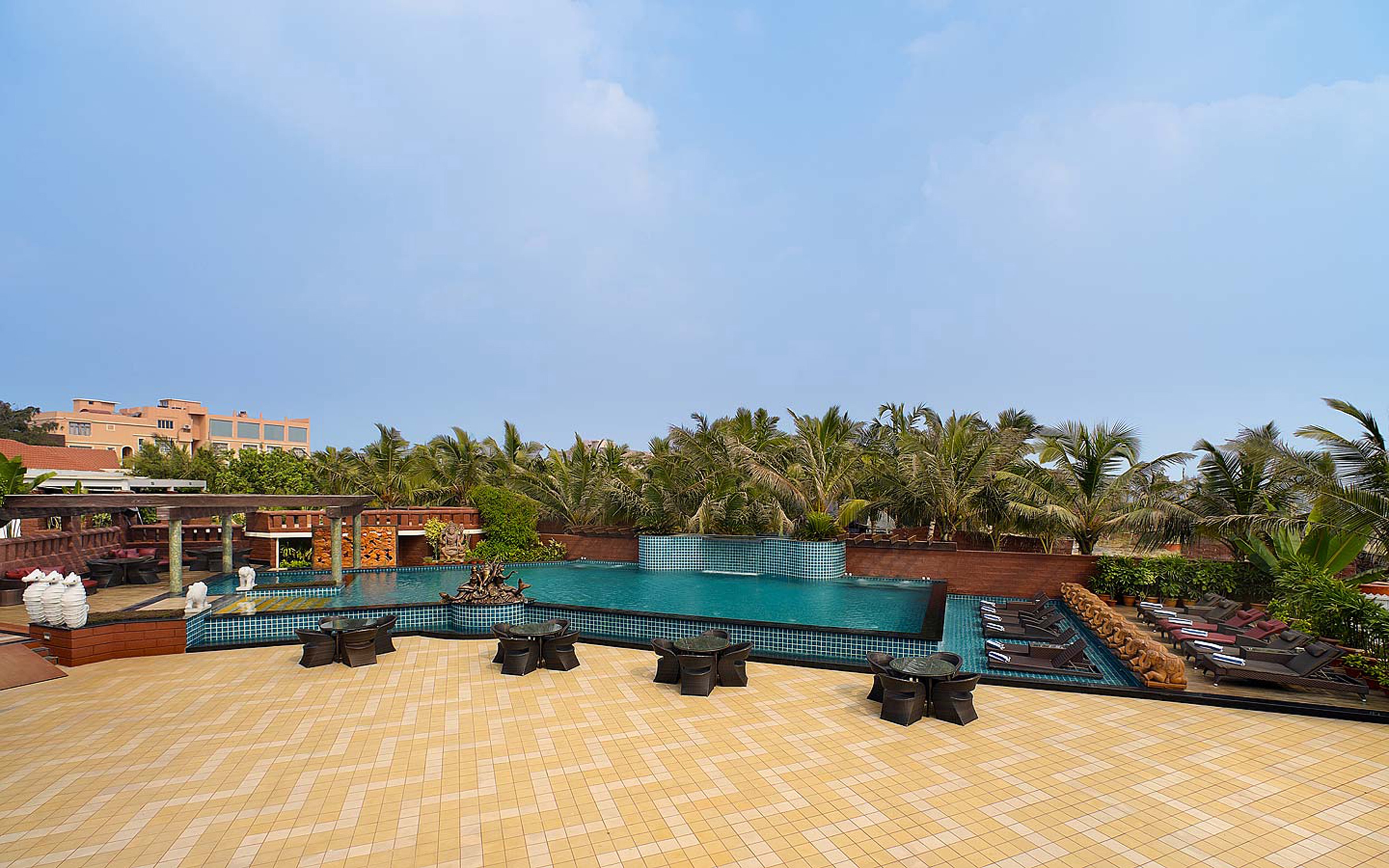 Mayfair Heritage Puri Resort Price, Address & Reviews